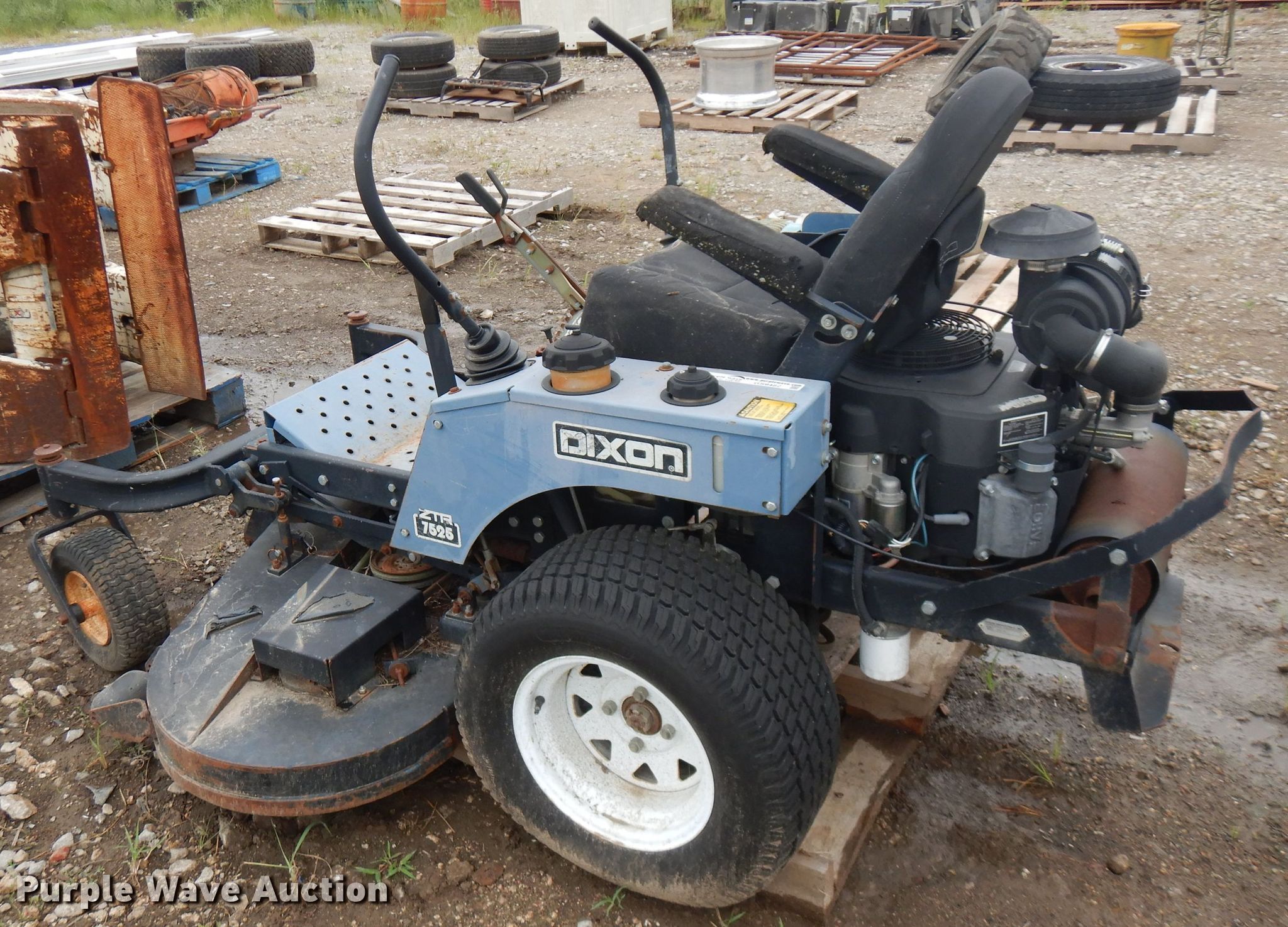 Dixon 7525 ZTR lawn mower in Independence, KS | Item GS9482 sold ...