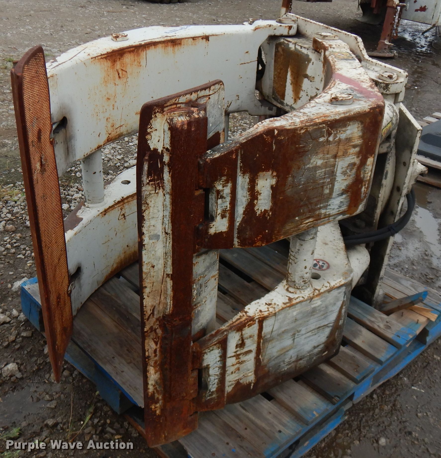 Cascade barrel clamp in Independence, KS | Item GS9483 sold | Purple Wave