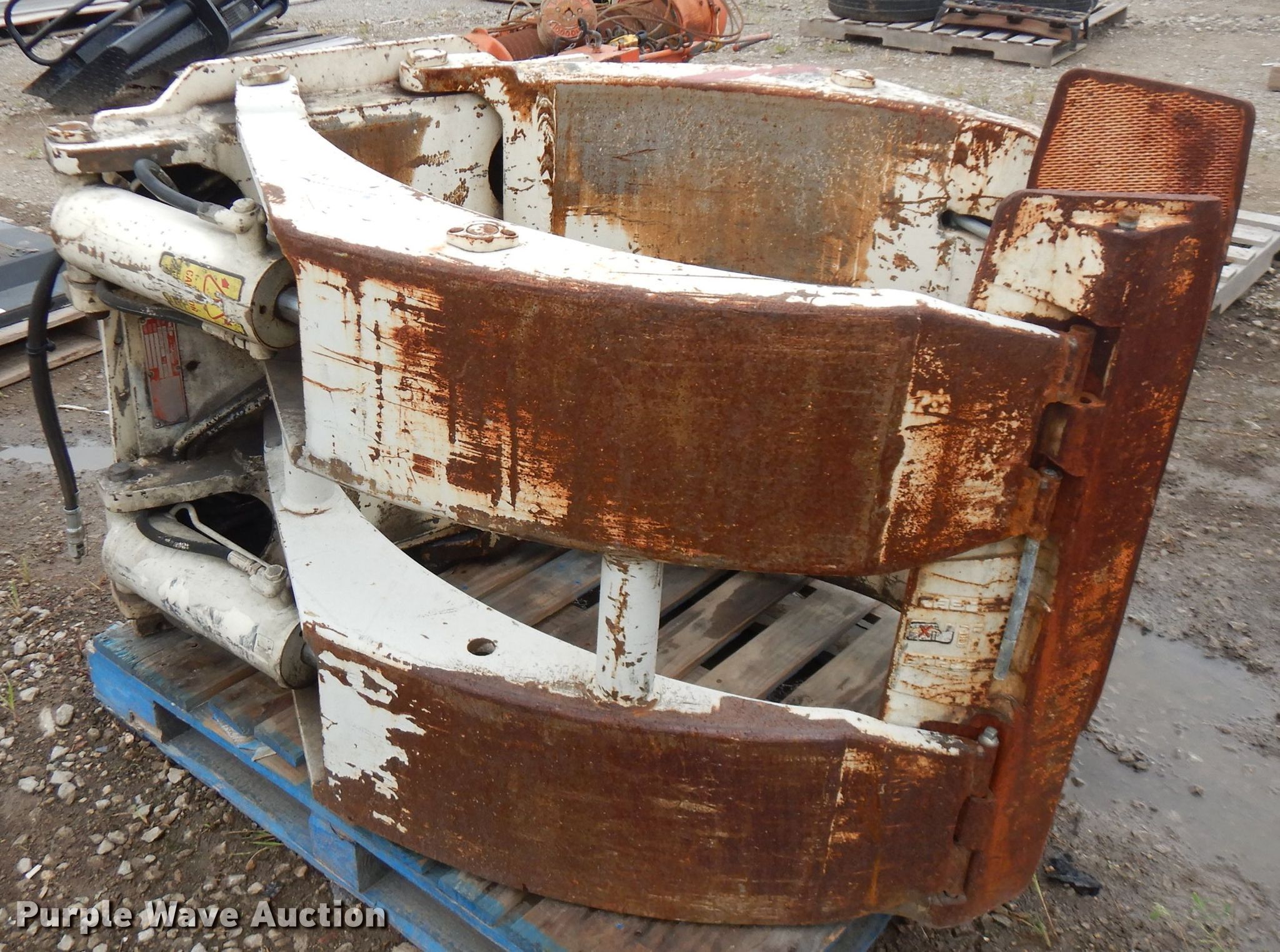 Cascade barrel clamp in Independence, KS | Item GS9483 sold | Purple Wave