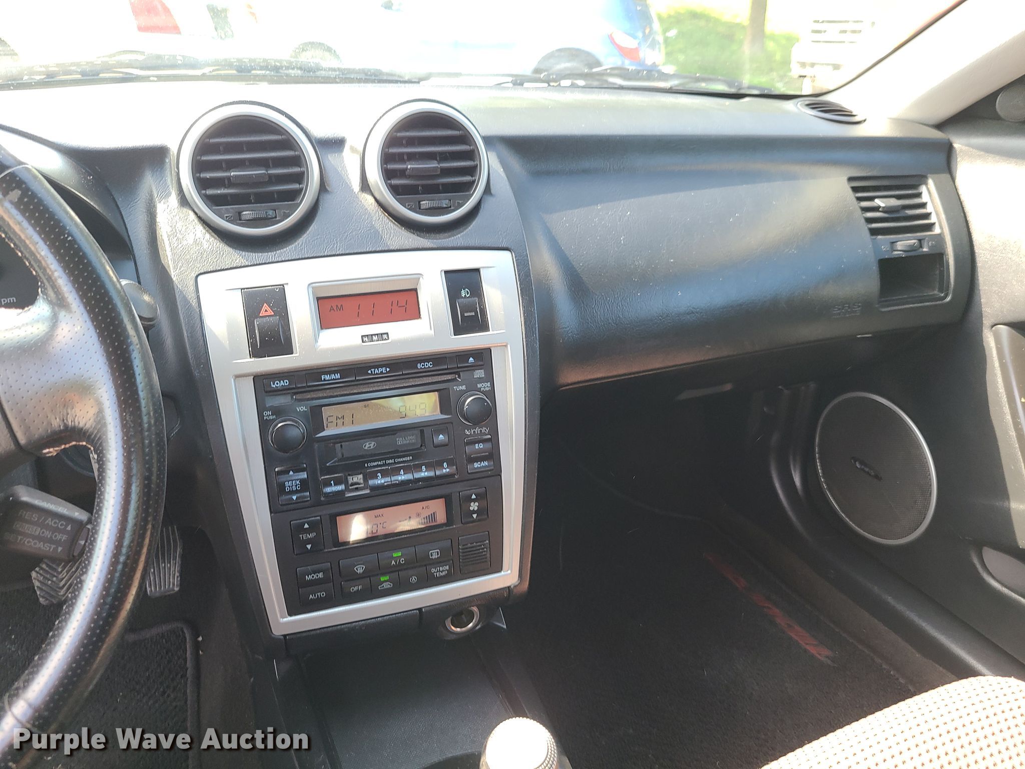 2006 Hyundai Tiburon in Buckner, MO | Item GY9549 sold | Purple Wave