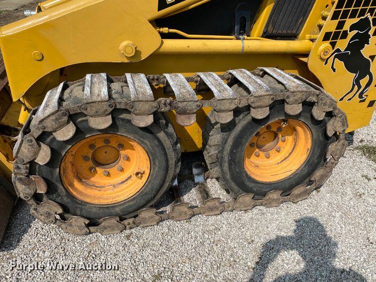 1996 Mustang 2060 skid steer loader in Adrian, MO | Item HE9759 sold ...