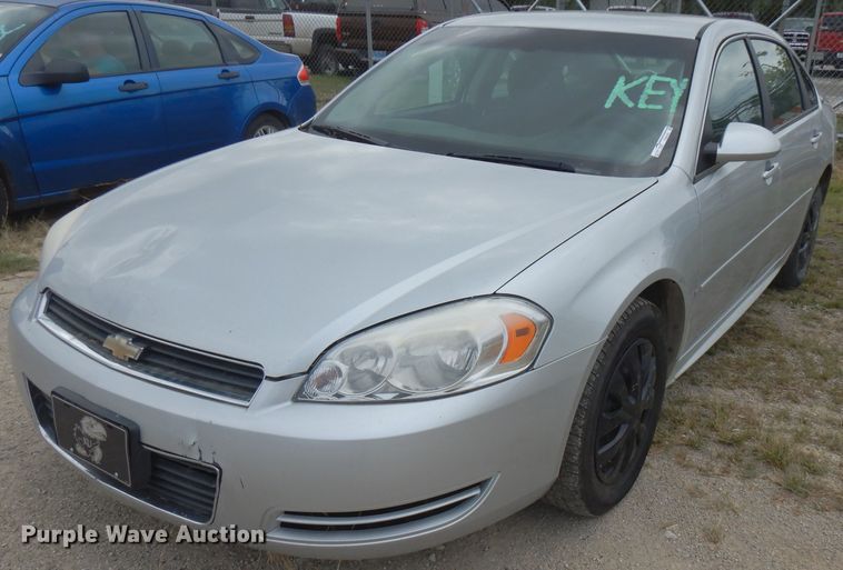 2009 Chevrolet Impala LS in Chanute, KS | Item FN9439 sold | Purple Wave