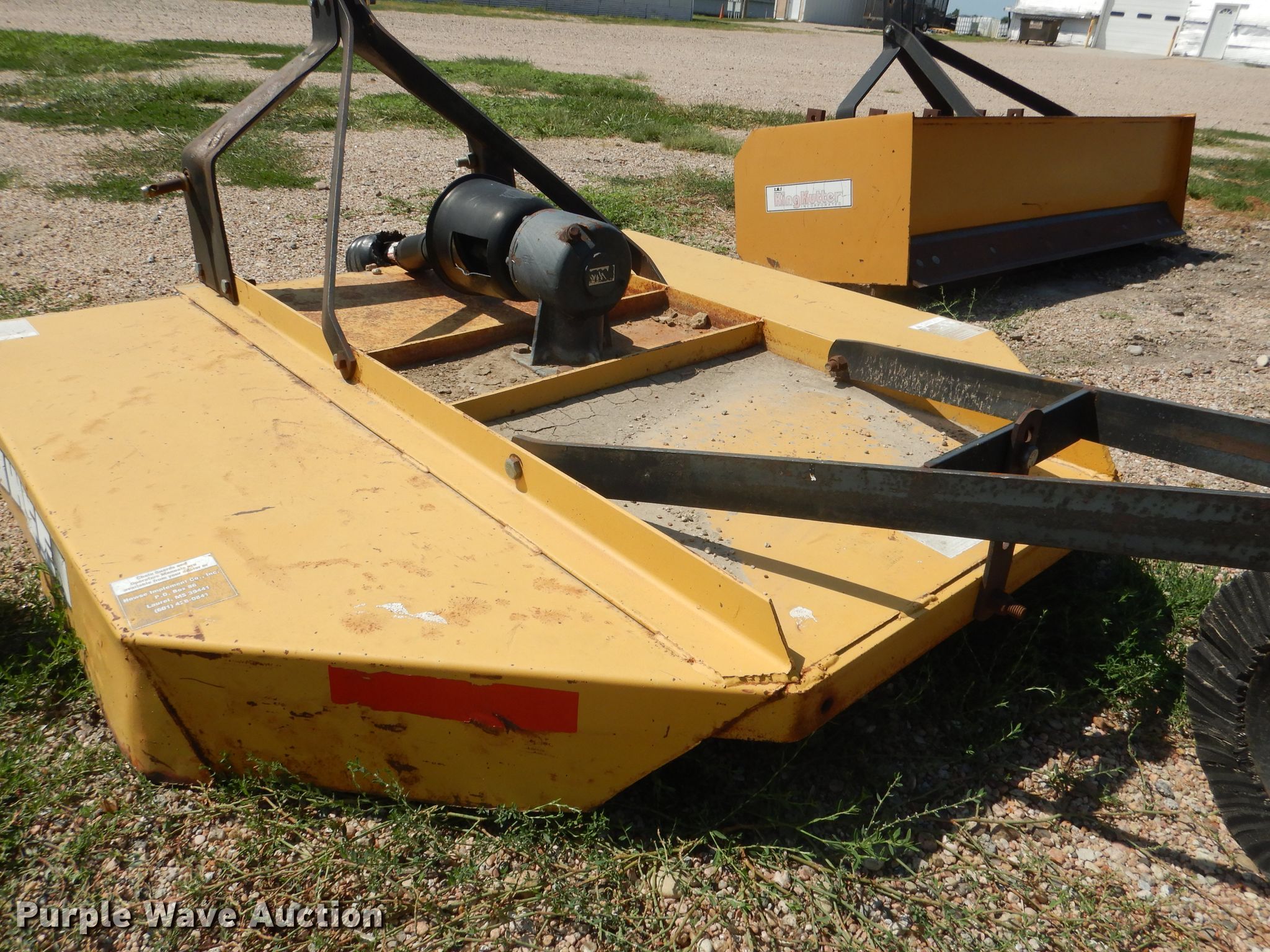 Howse 500 rotary mower in Holdrege, NE | Item DG4538 sold | Purple Wave