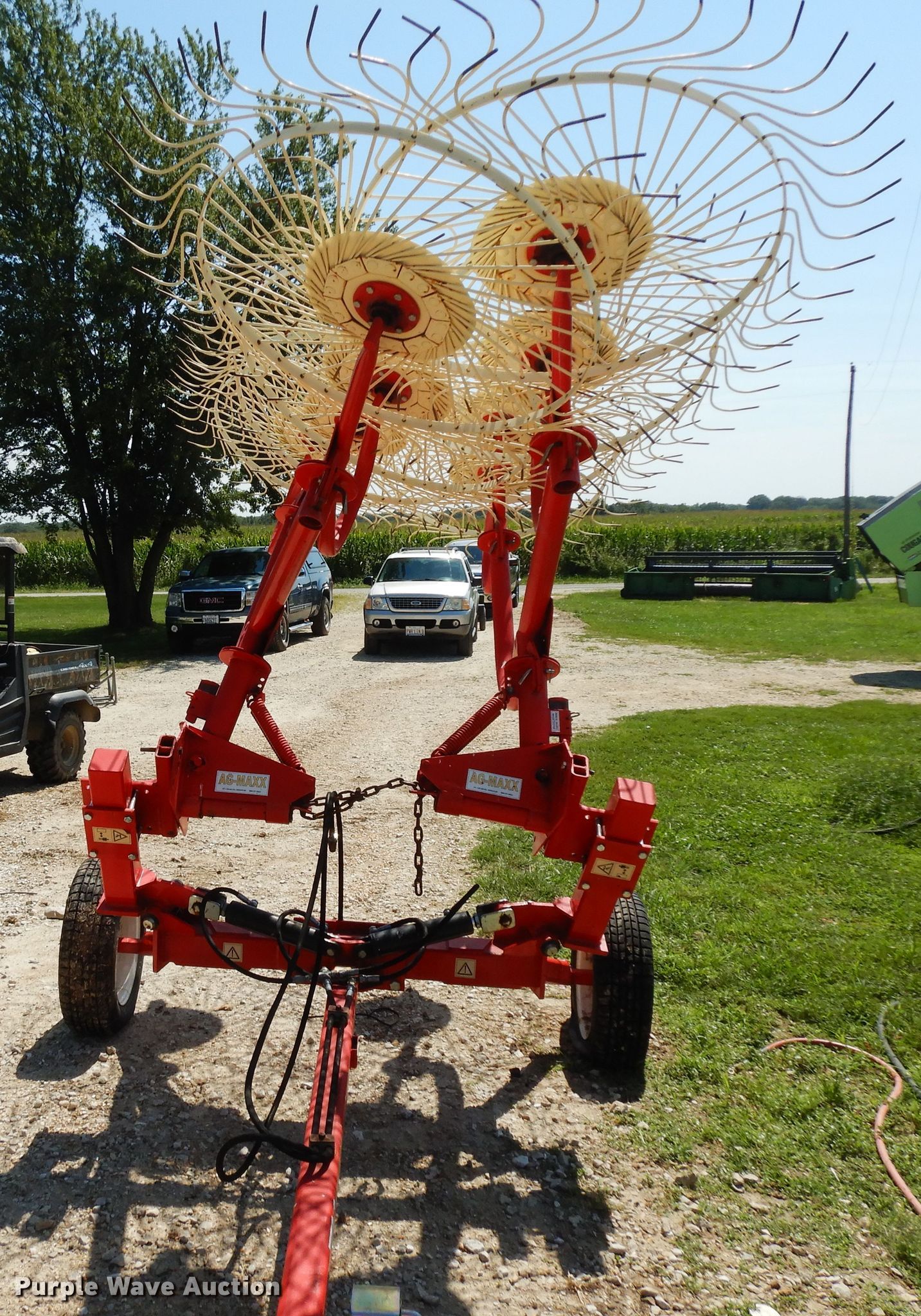 Rake Caddy 8 hay rake in Winchester, IL | Item GR9969 sold | Purple Wave