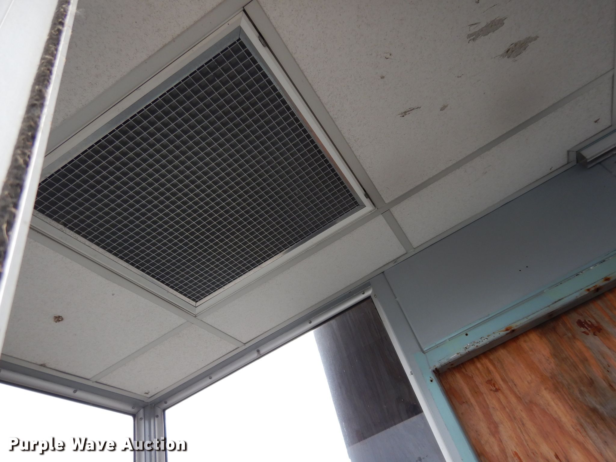Toll booth in Topeka, KS | Item DJ4476 sold | Purple Wave