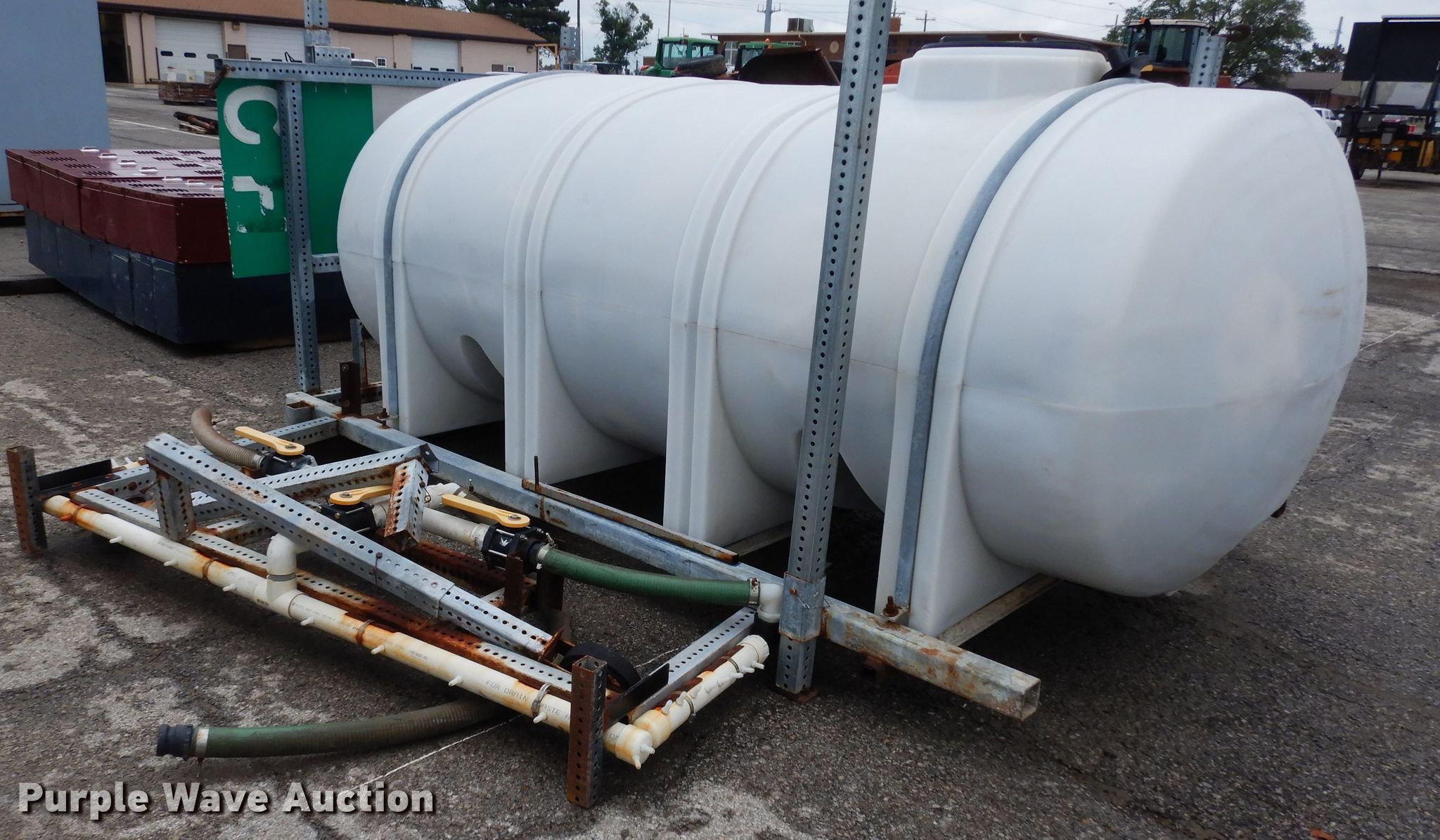 Poly brine tank in Topeka, KS | Item HY9636 sold | Purple Wave