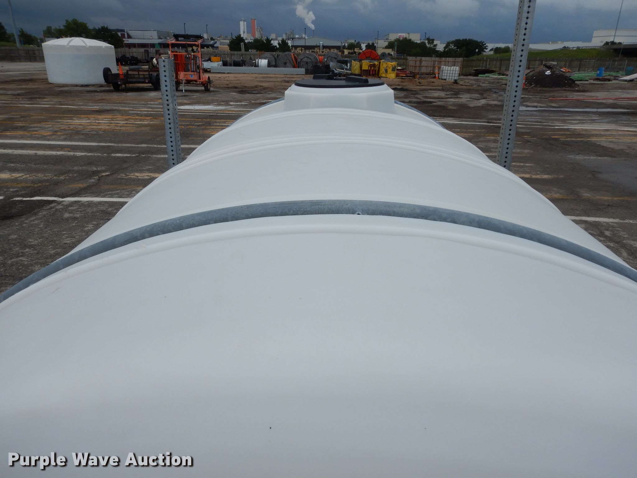 Poly brine tank in Topeka, KS | Item HY9636 sold | Purple Wave