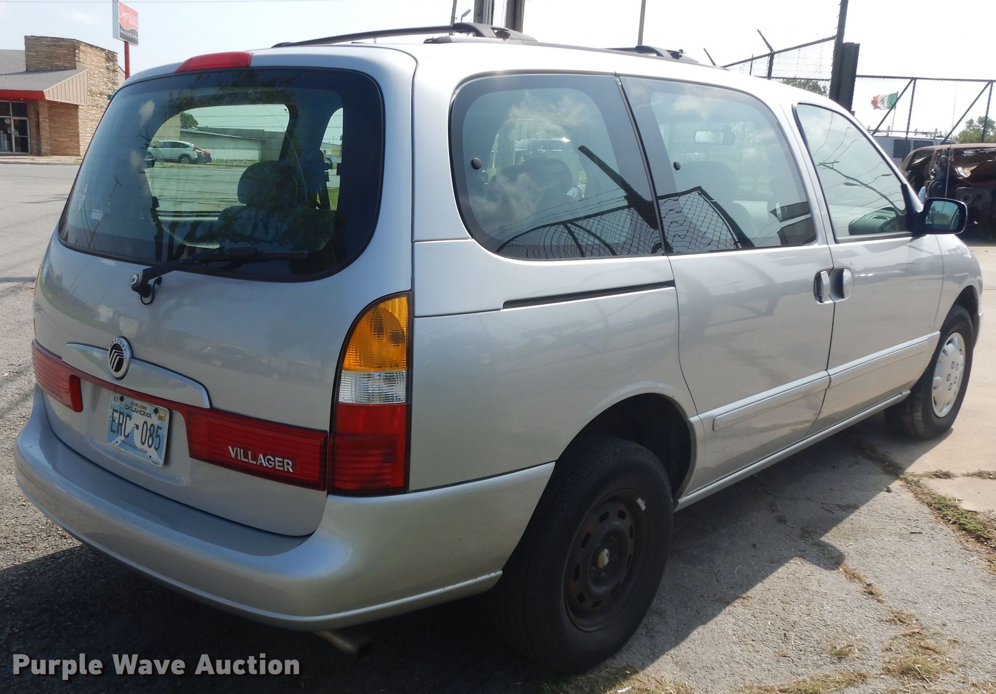 2001 Mercury Villager van in Tulsa, OK | Item DI7706 sold | Purple Wave