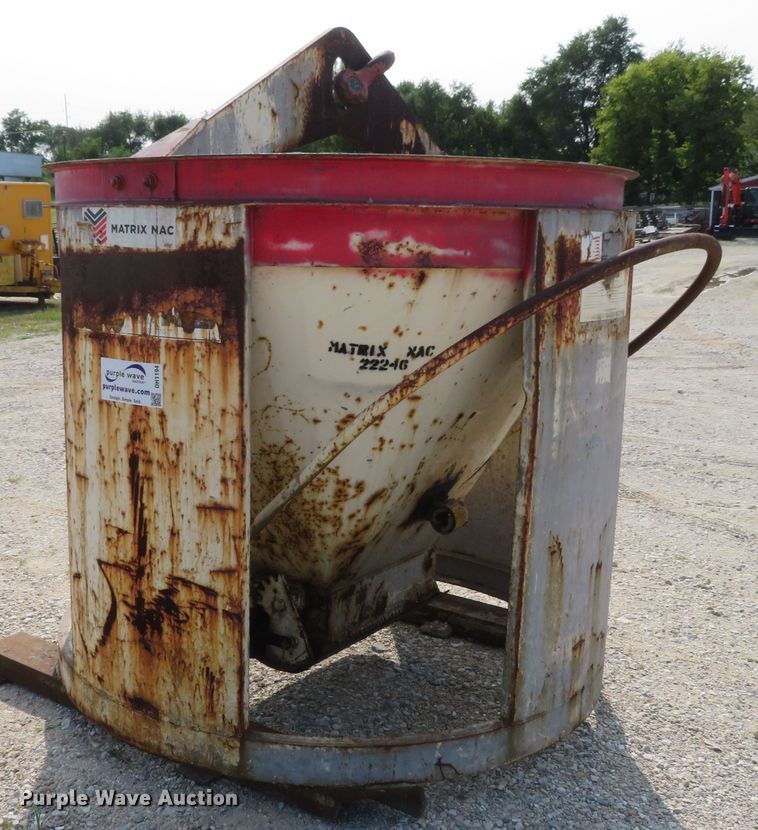 Gar Bro 442-G concrete bucket in Troy, MO | Item DH1194 sold | Purple Wave