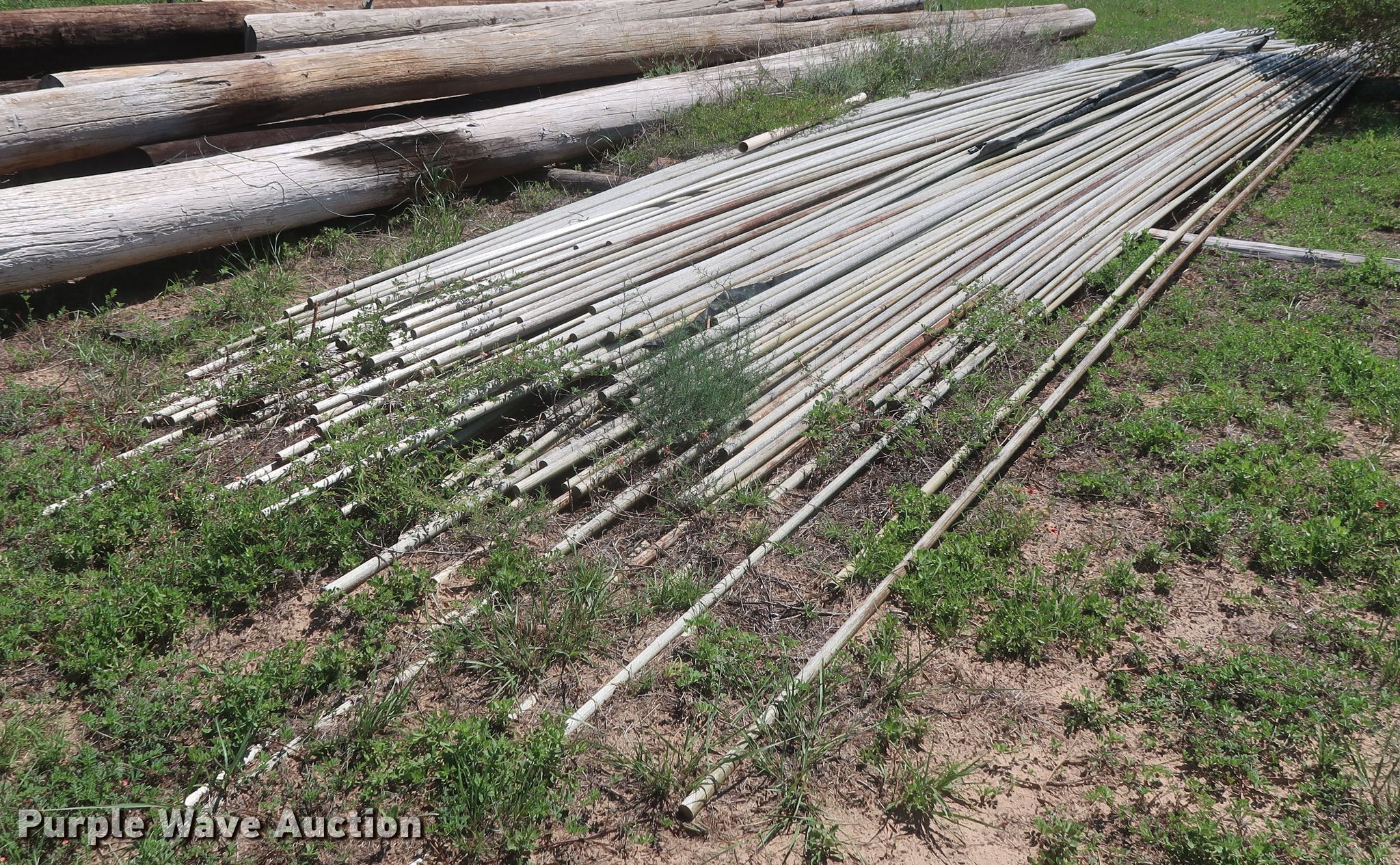 Fiberglass sucker rod in Canadian, TX | Item HJ9277 sold | Purple Wave
