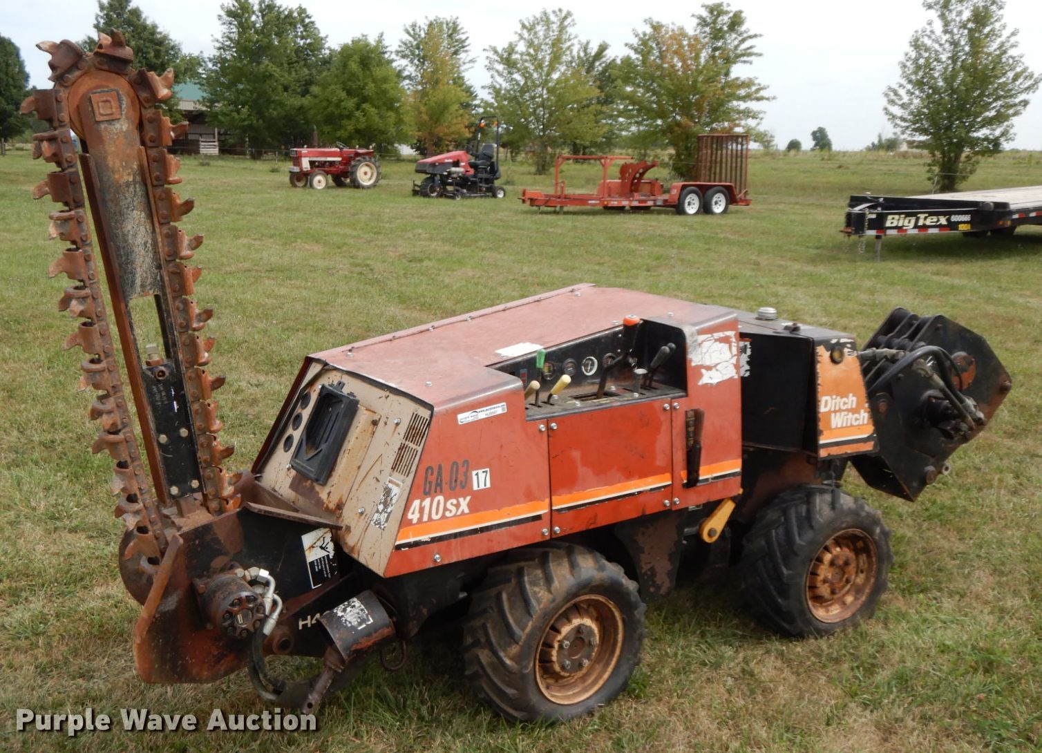 Ditch Witch 410SX trencher in Clinton, IL | Item HJ9597 sold | Purple Wave