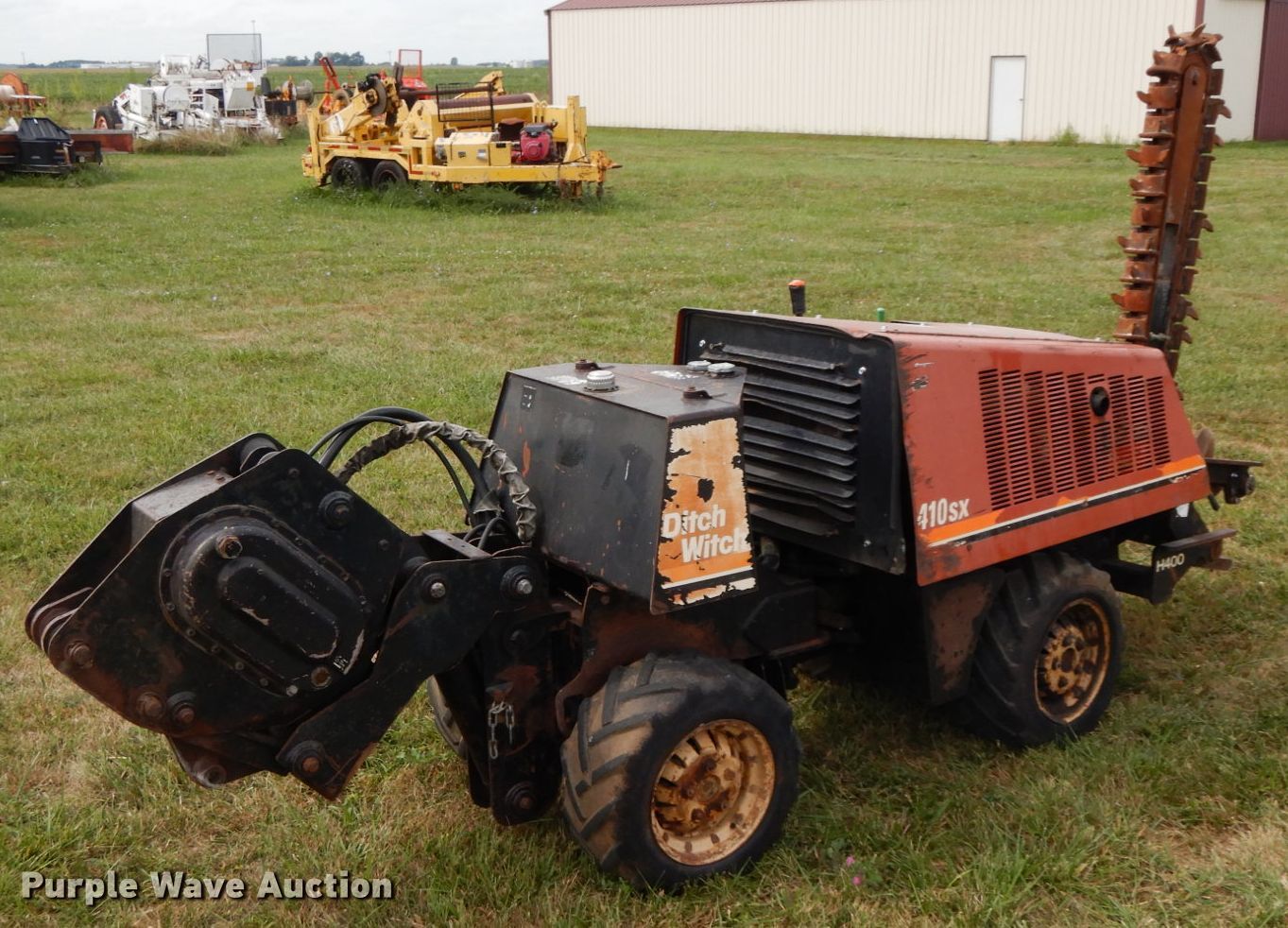 Ditch Witch 410SX trencher in Clinton, IL | Item HJ9597 sold | Purple Wave