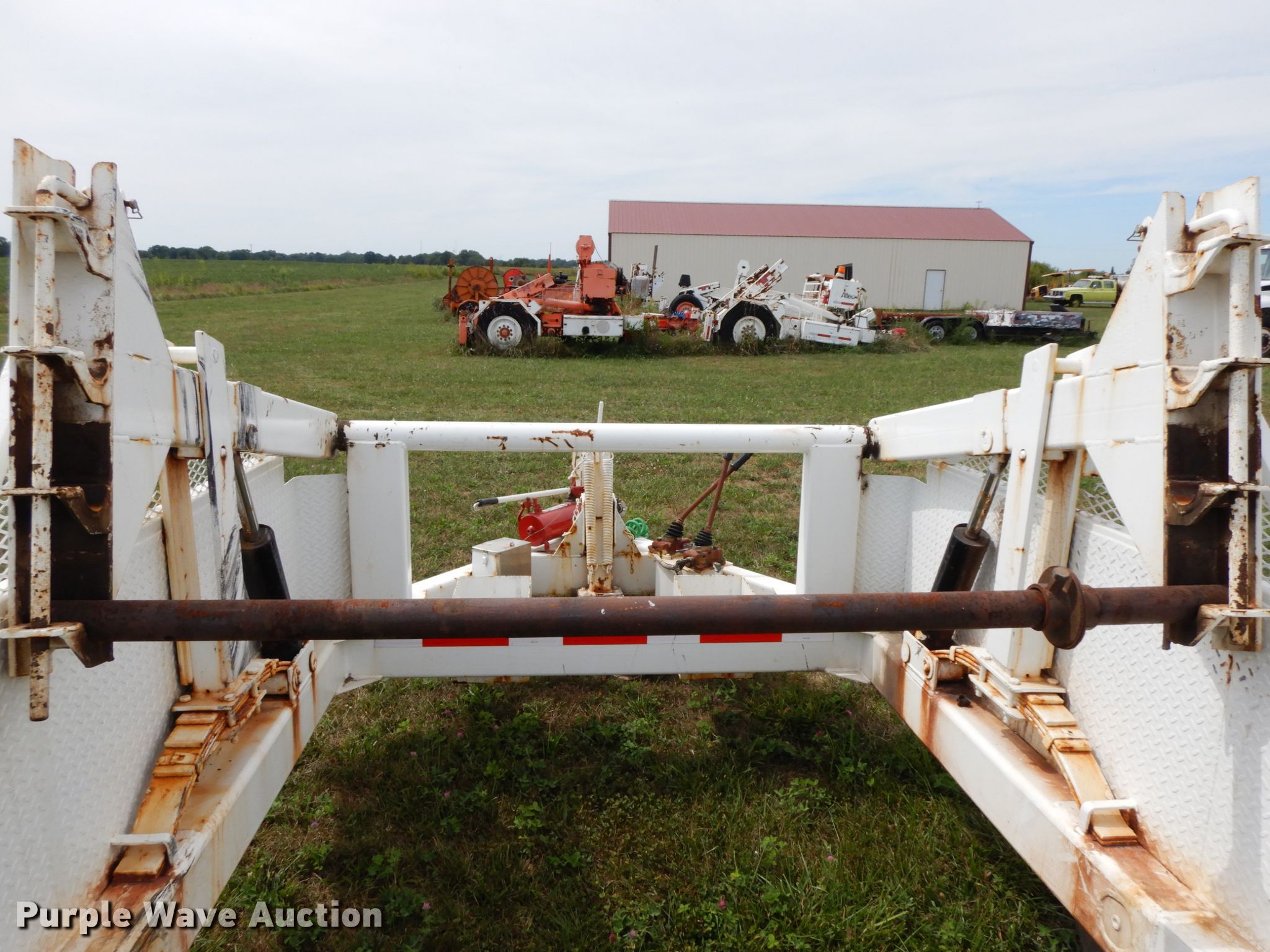 2000 Butler reel trailer in Clinton, IL | Item HJ9606 sold | Purple Wave