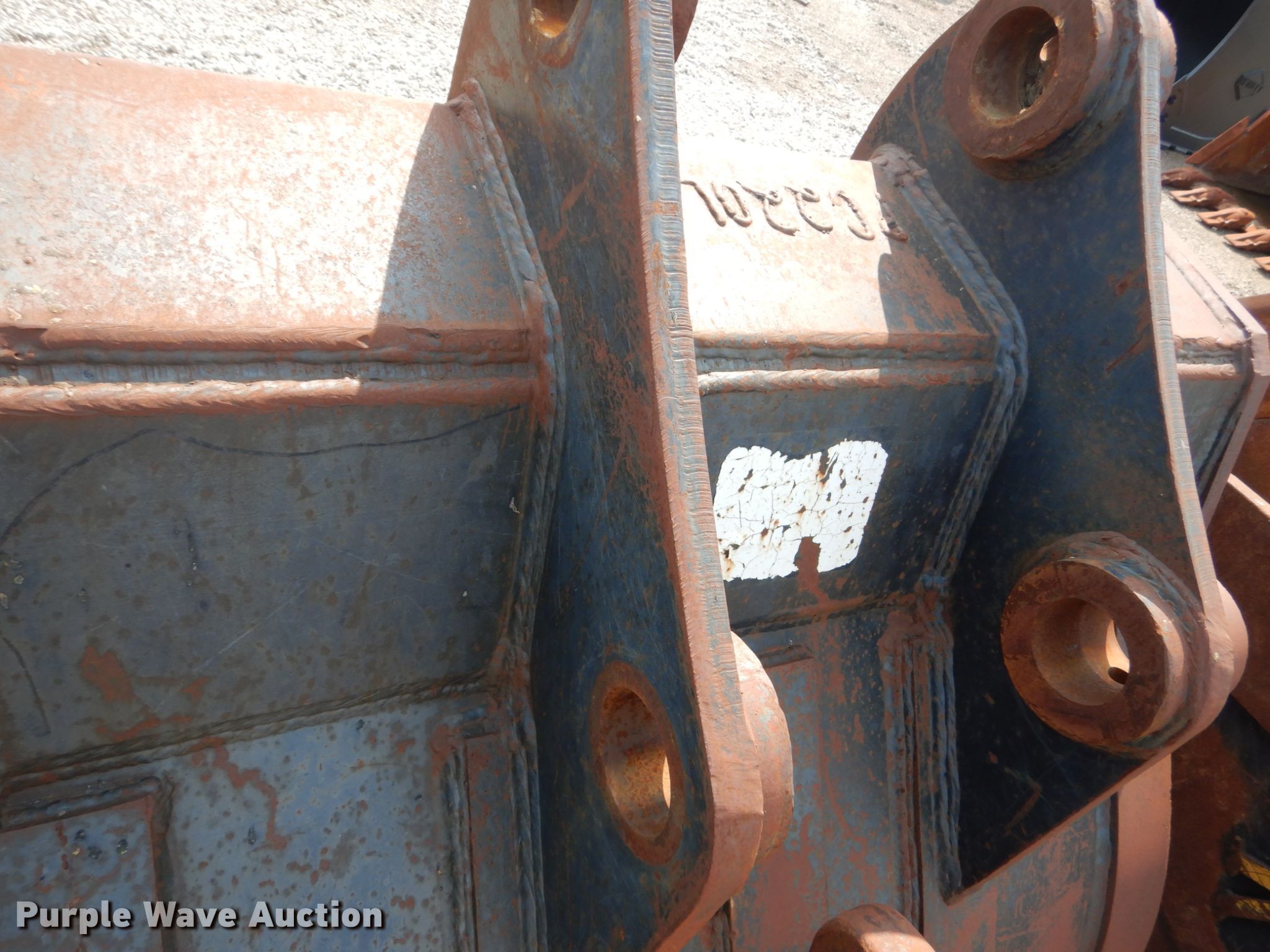 EBI 48"W excavator bucket in Bondurant, IA | Item HP9812 sold | Purple Wave