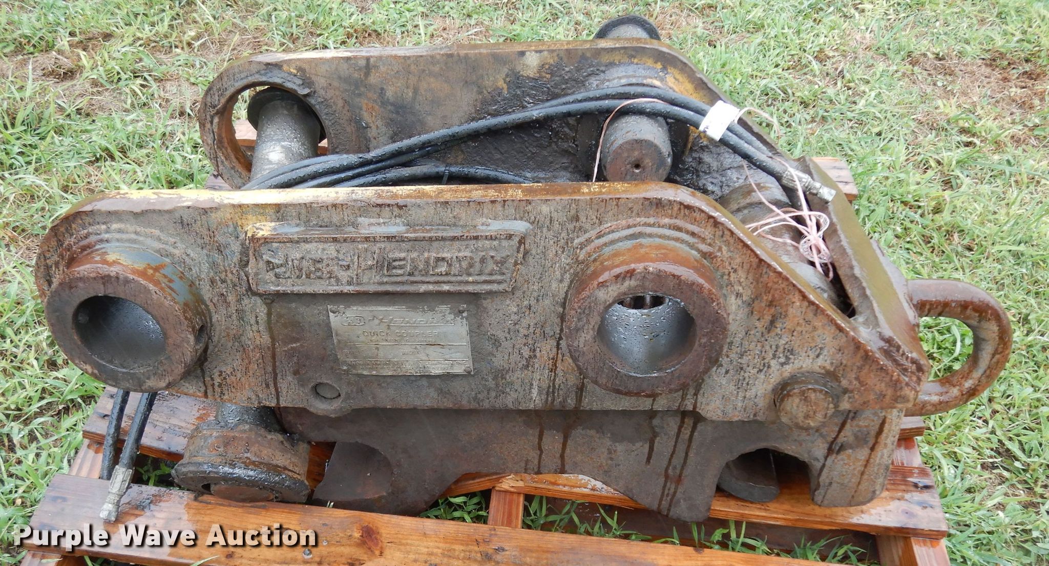Jb Hendrix excavator coupler in Milford, KS | Item HY9708 sold | Purple ...