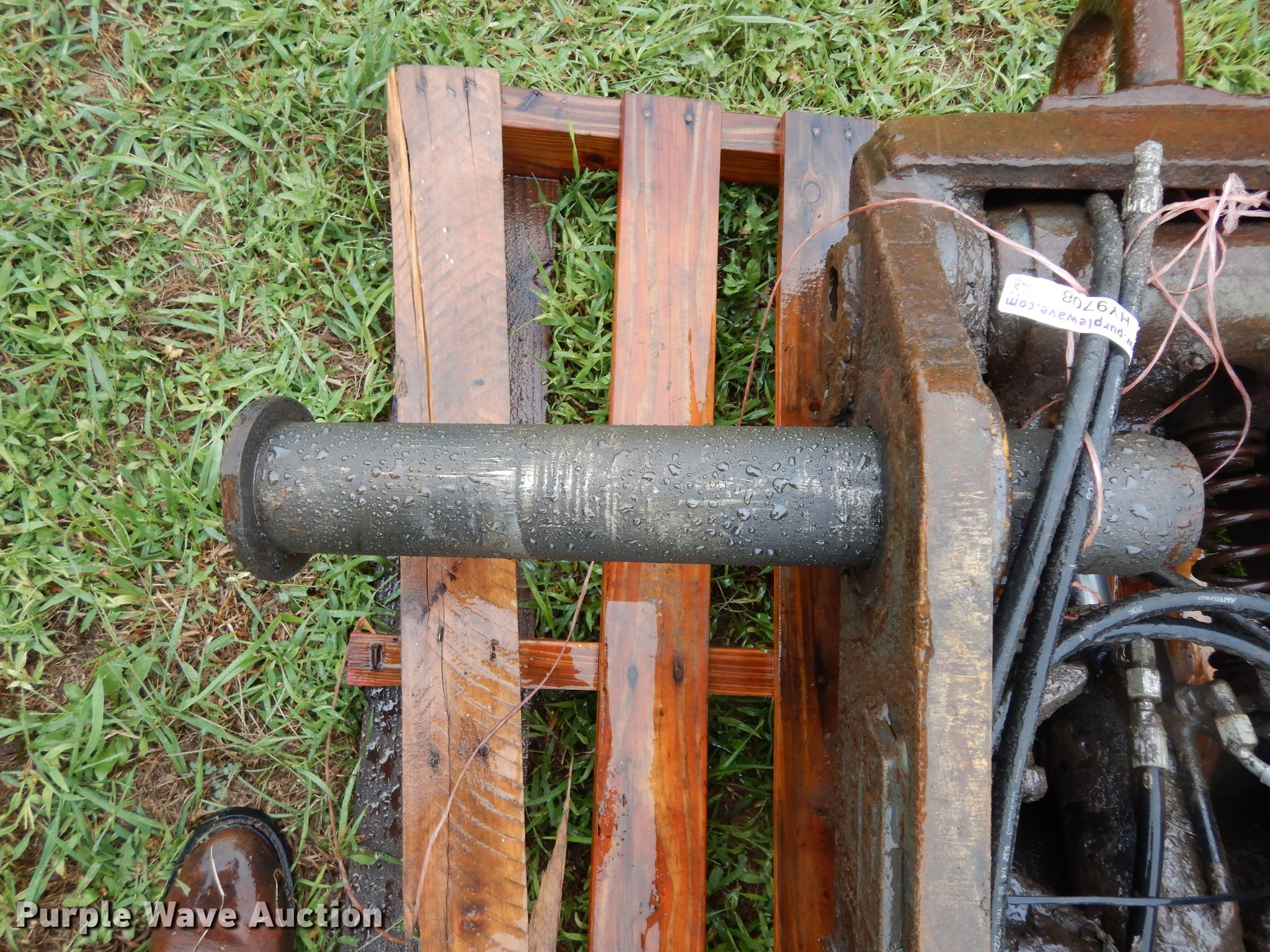 Jb Hendrix excavator coupler in Milford, KS | Item HY9708 sold | Purple ...