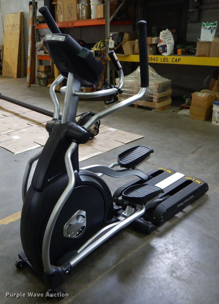 Pro Maxima Viper series elliptical in Merriam, KS | Item HF9016 sold ...