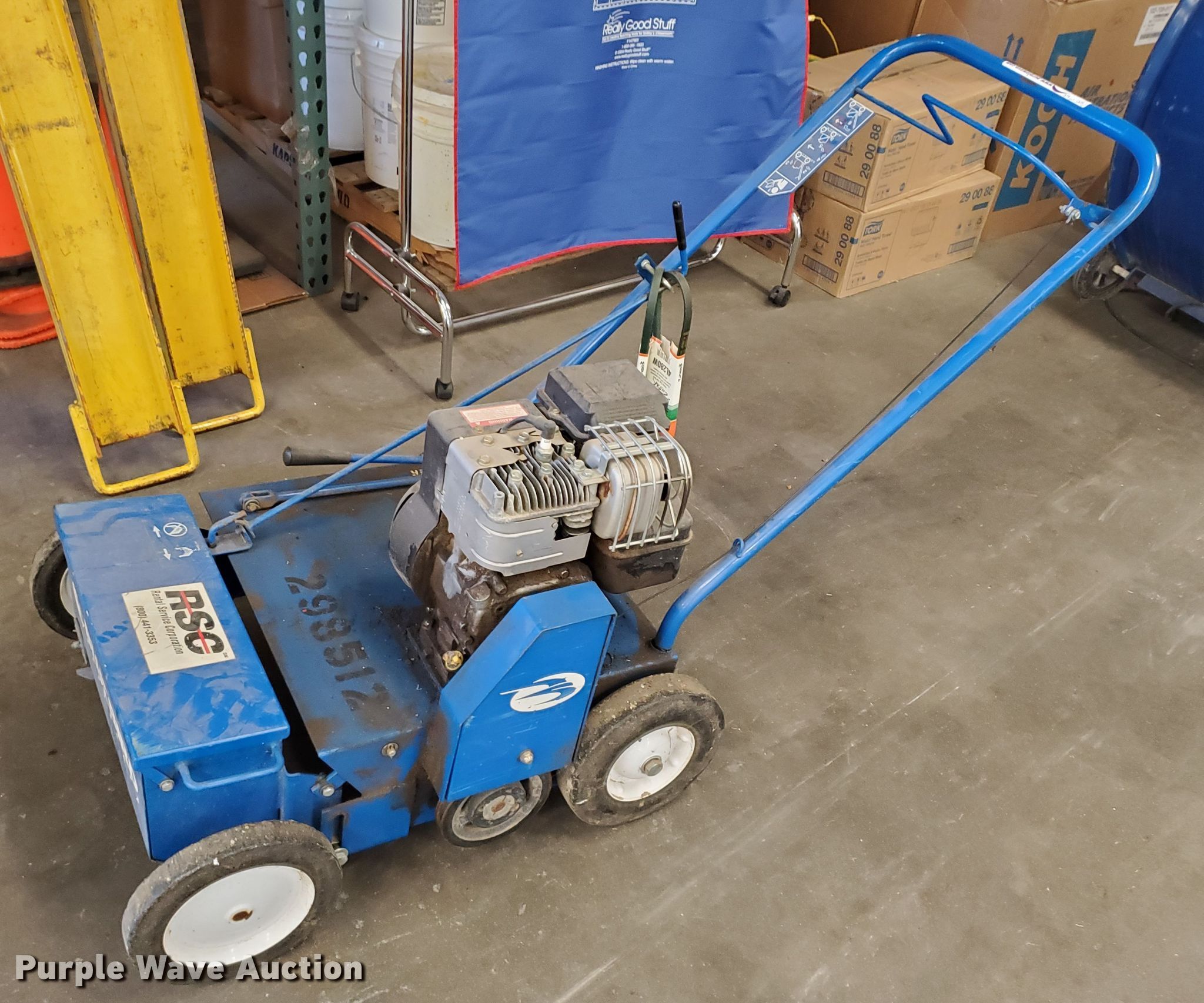 Blue Bird Easyscape overseeder in Dodge City, KS | Item HO9625 sold ...