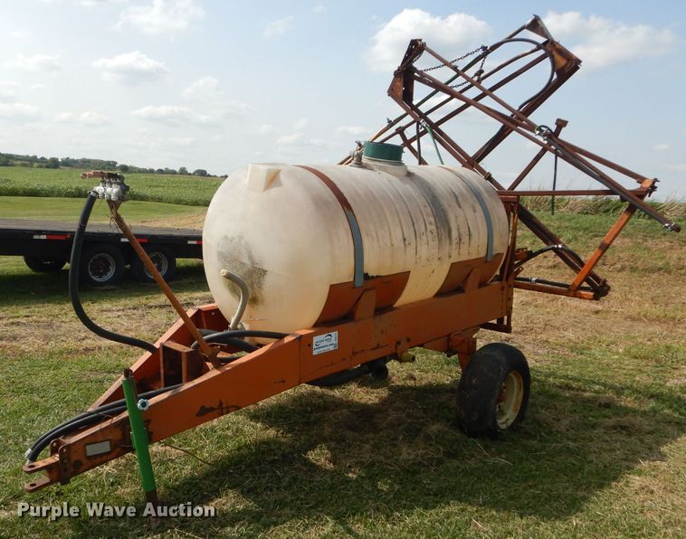 Lely sprayer in Eskridge, KS | Item DI8275 sold | Purple Wave