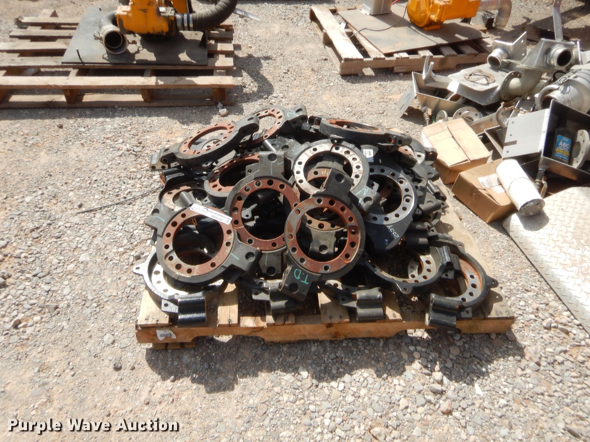 Bendix brake backing plates in Oklahoma City, OK | Item HW9396 sold ...