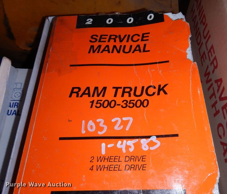 (3) repair manuals in Topeka, KS | Item HD9349 sold | Purple Wave