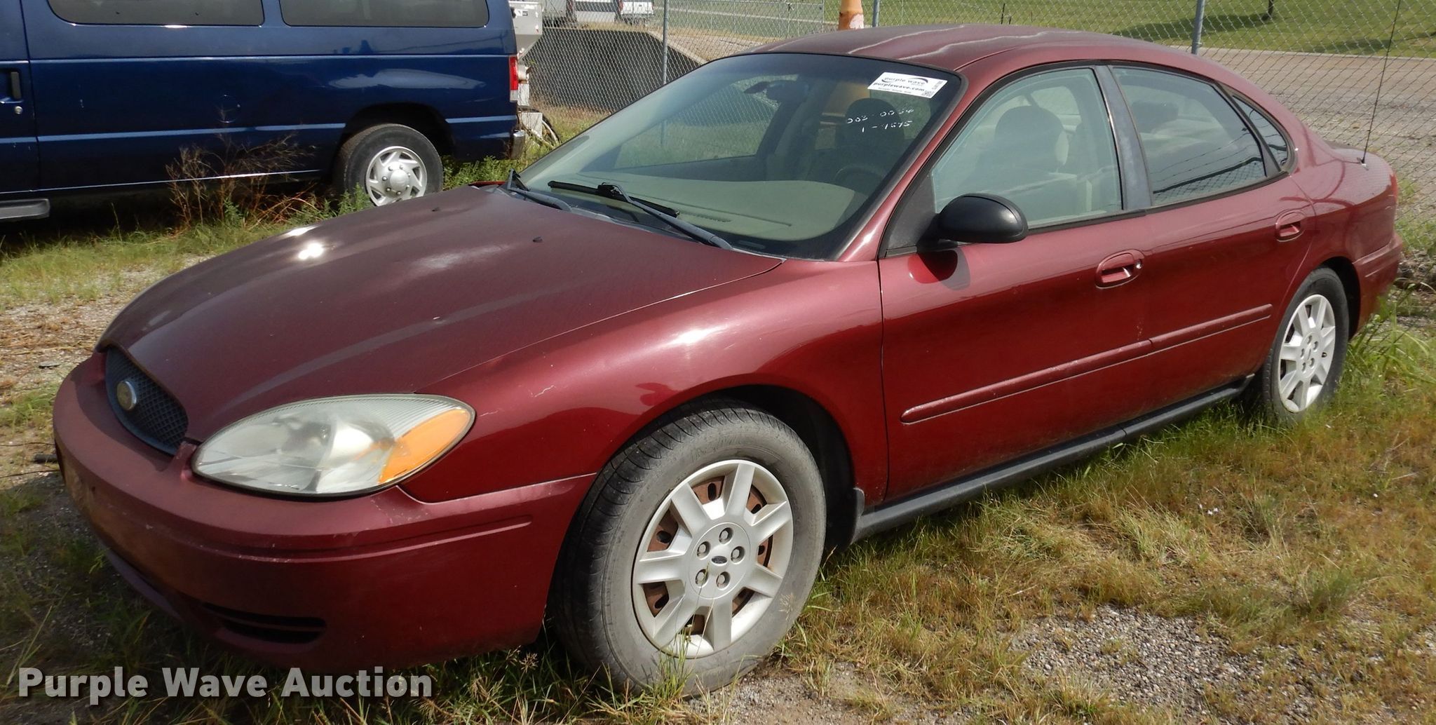 2006 Ford Taurus SE in Topeka, KS | Item DJ6780 sold | Purple Wave