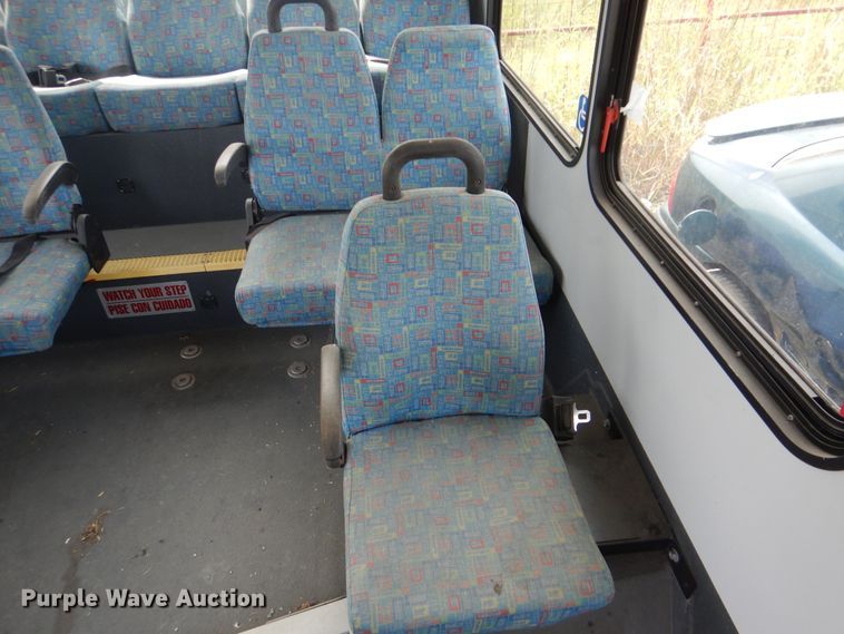 2010 Chevrolet Express G4500 shuttle bus in Muskogee, OK | Item HJ9918 ...