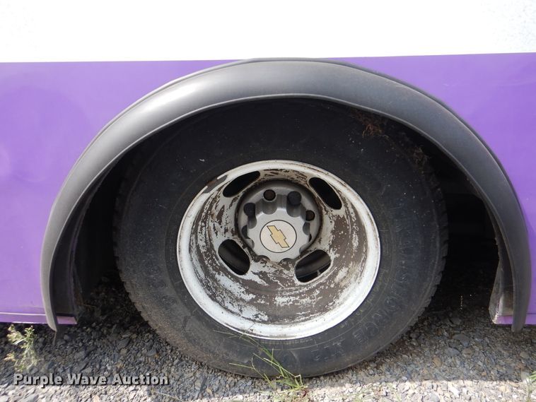 2010 Chevrolet Express G4500 shuttle bus in Muskogee, OK | Item HJ9918 ...