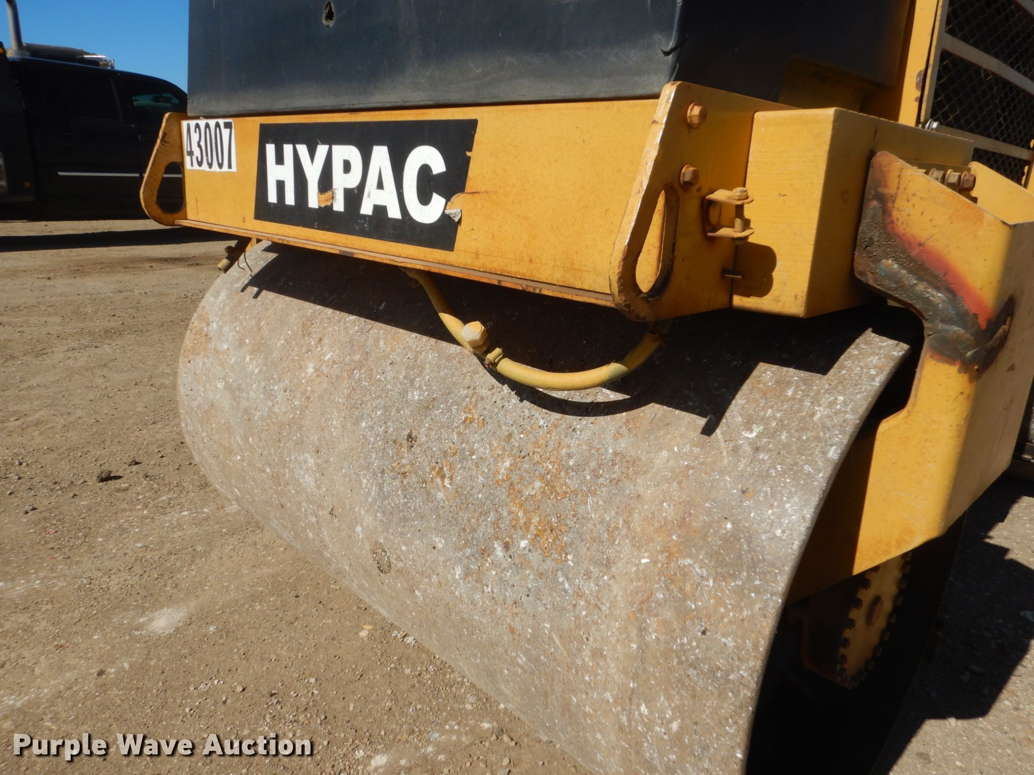 Hypac C754A vibratory double drum roller co in Pierre, SD | Item DC8814 ...
