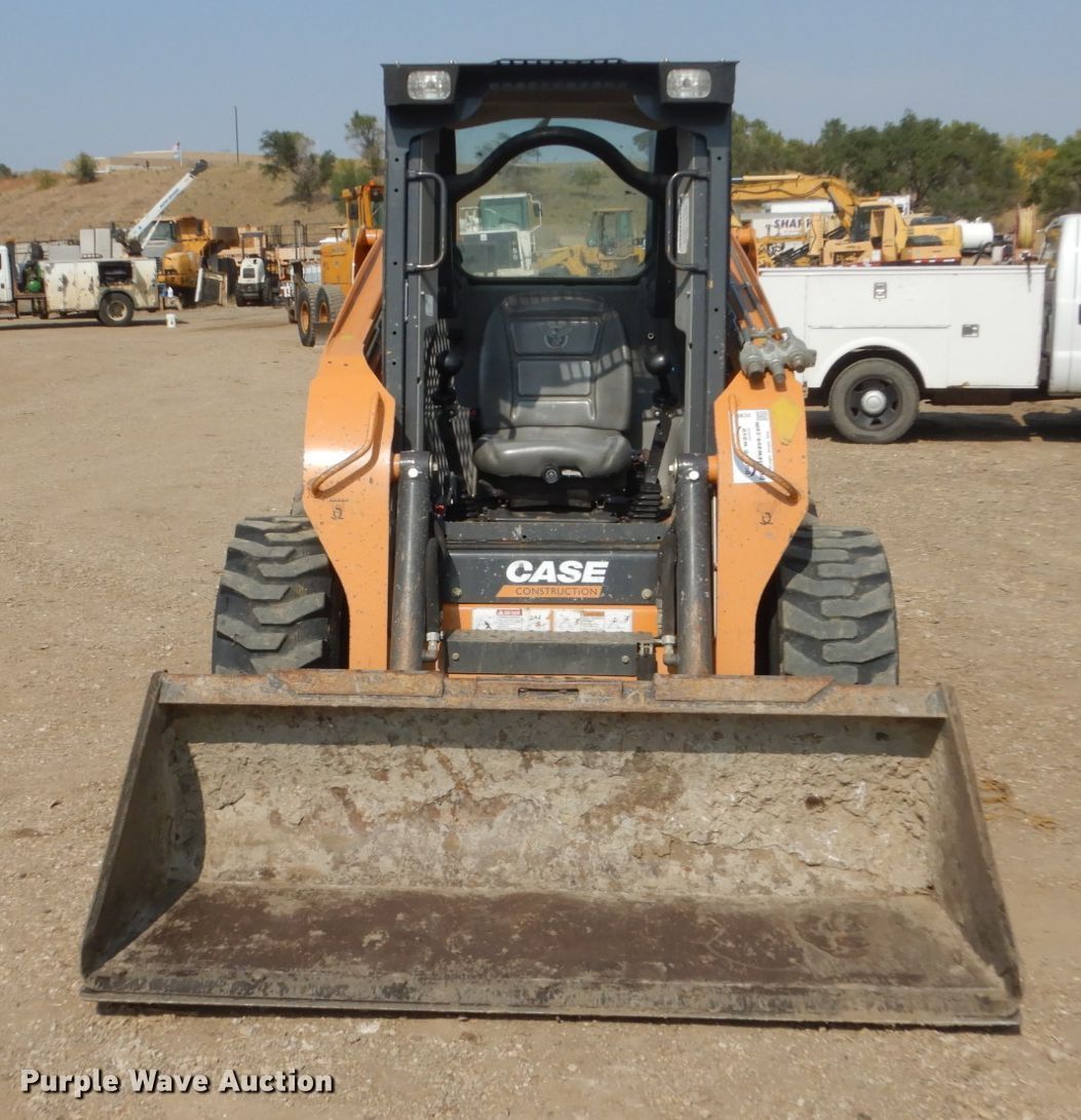 2017 Case SR210 skid steer loader in Pierre, SD | Item DC8943 sold | Purple Wave