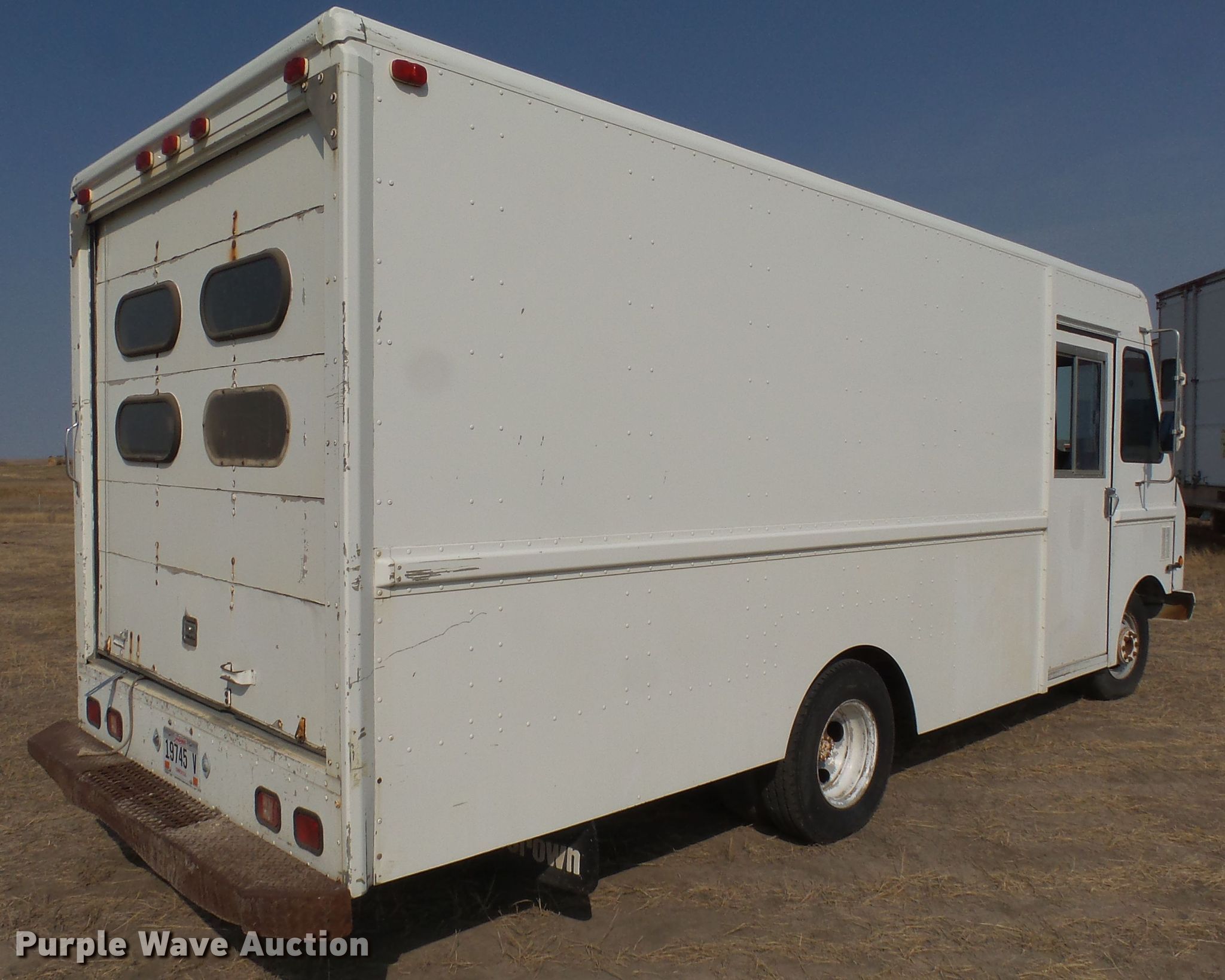 1997 Chevrolet P30 delivery truck in Pierre, SD | Item EF9665 sold ...
