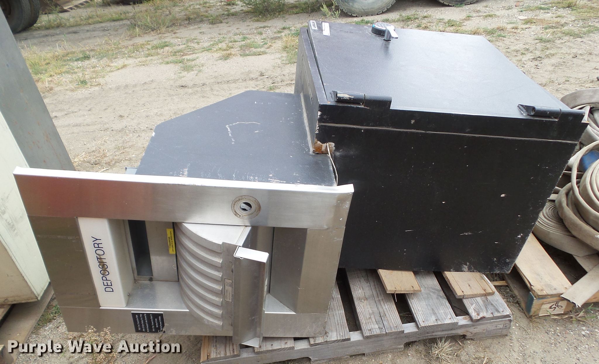 1997 LeFebure 142/422 night deposit safe in Des Moines, IA | Item ...