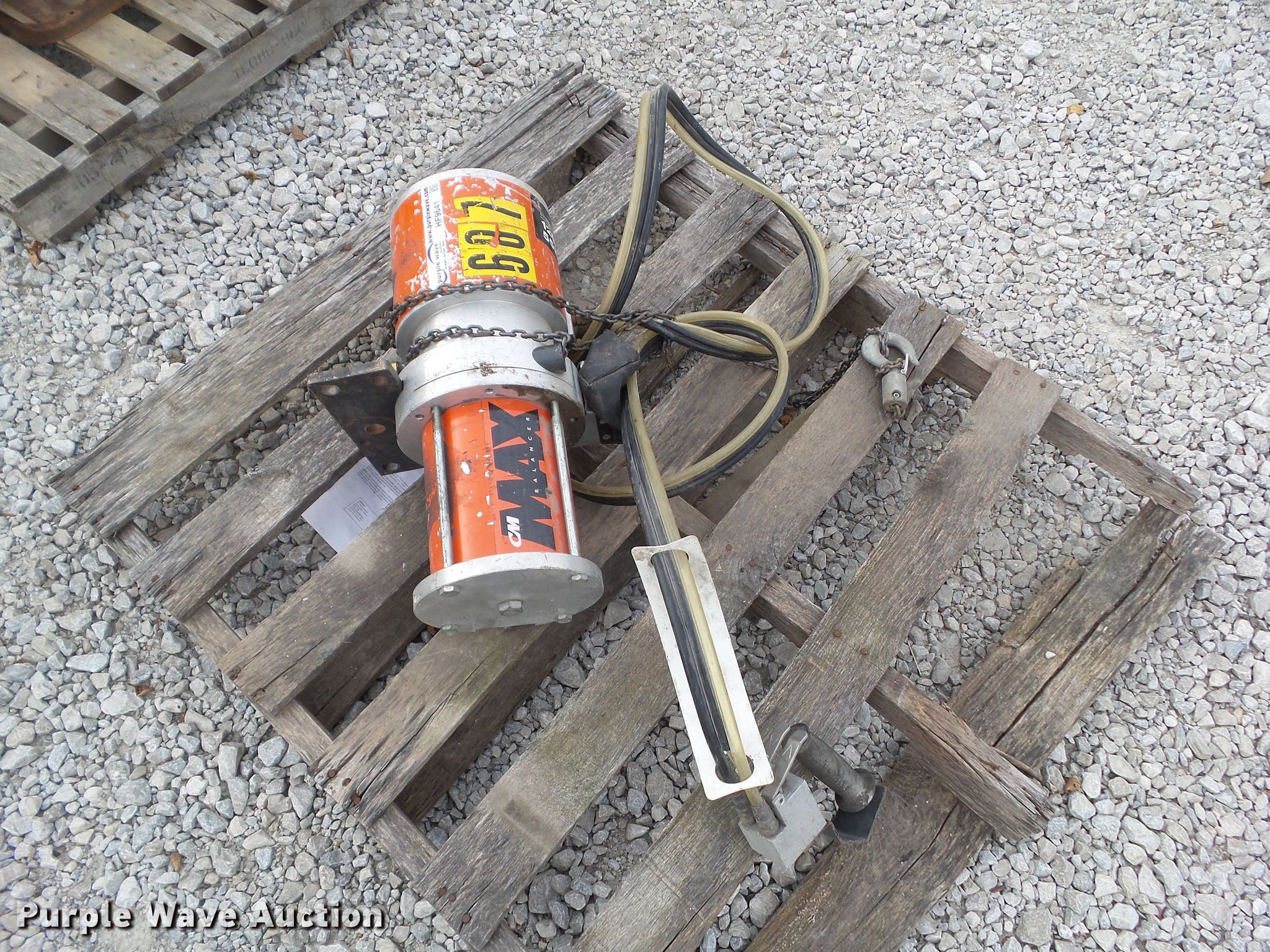 CM Max hoist balancer in Des Moines, IA | Item HF9641 sold | Purple Wave