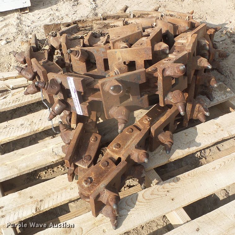 Trencher chain in Guymon, OK | Item EL9246 sold | Purple Wave