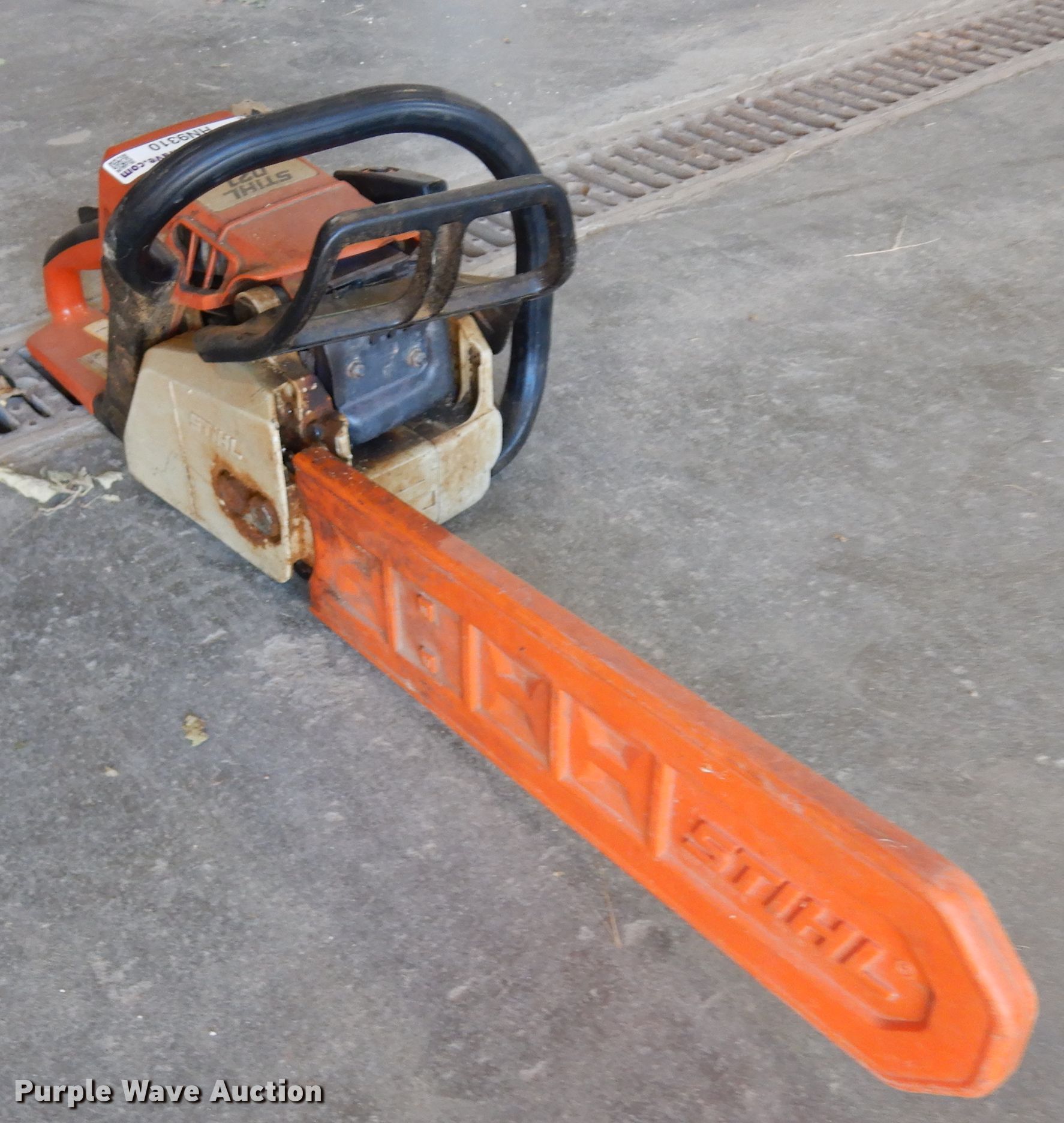 Stihl 021 chainsaw in Marysville, KS | Item HN9310 sold | Purple Wave