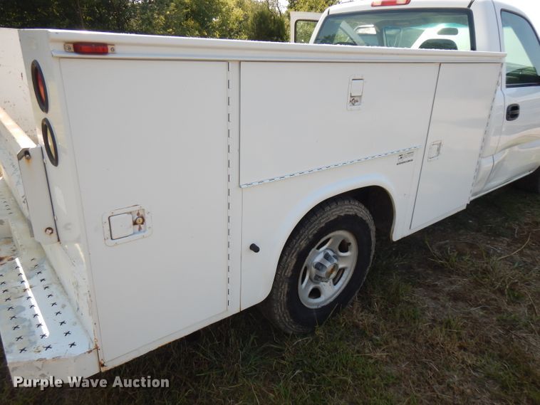 2001 Chevrolet Silverado 1500 utility bed pickup truck in Claremore, OK ...