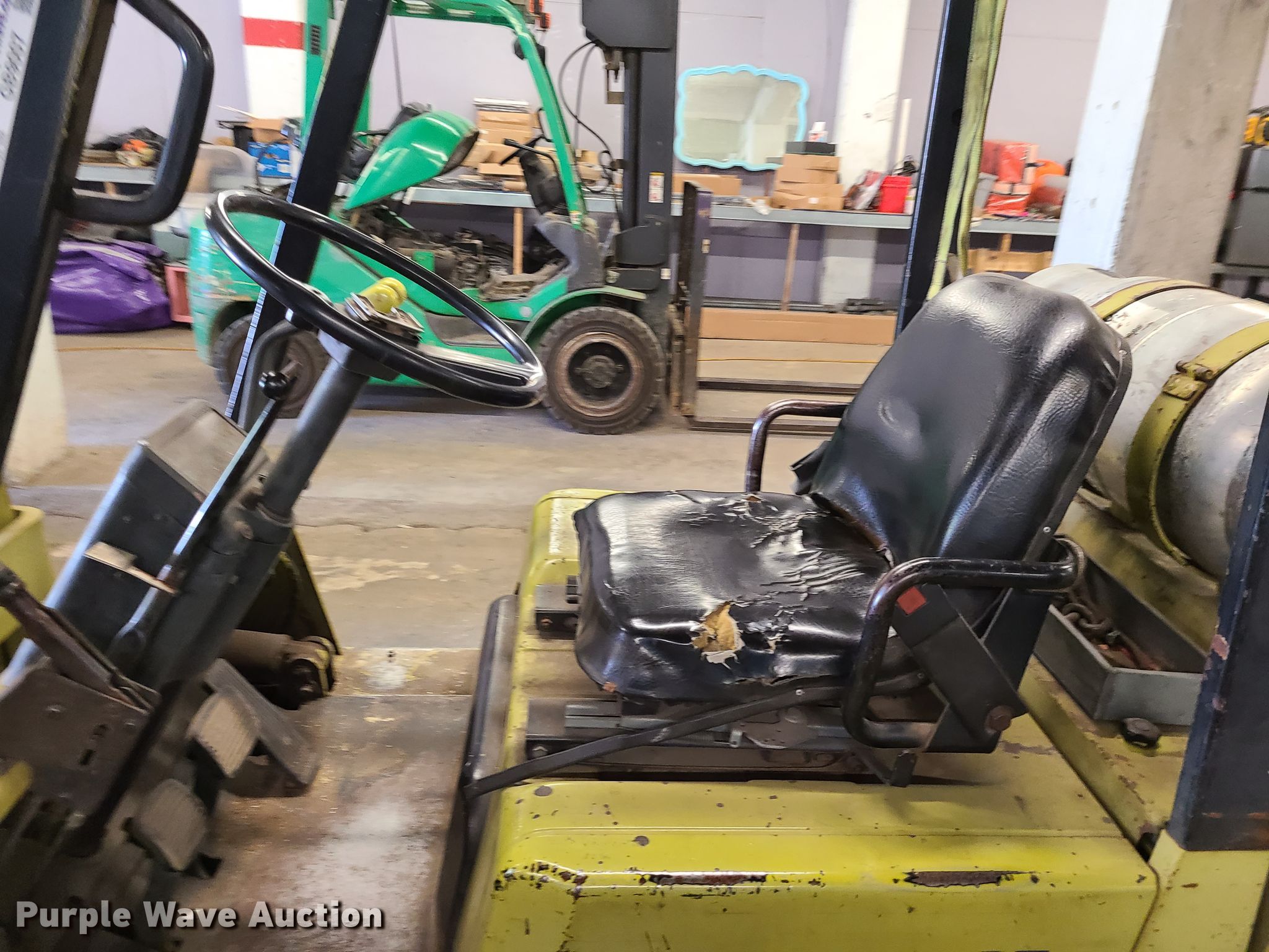 Mitsubishi FGC25 forklift in Kansas City, MO | Item GB9007 sold ...