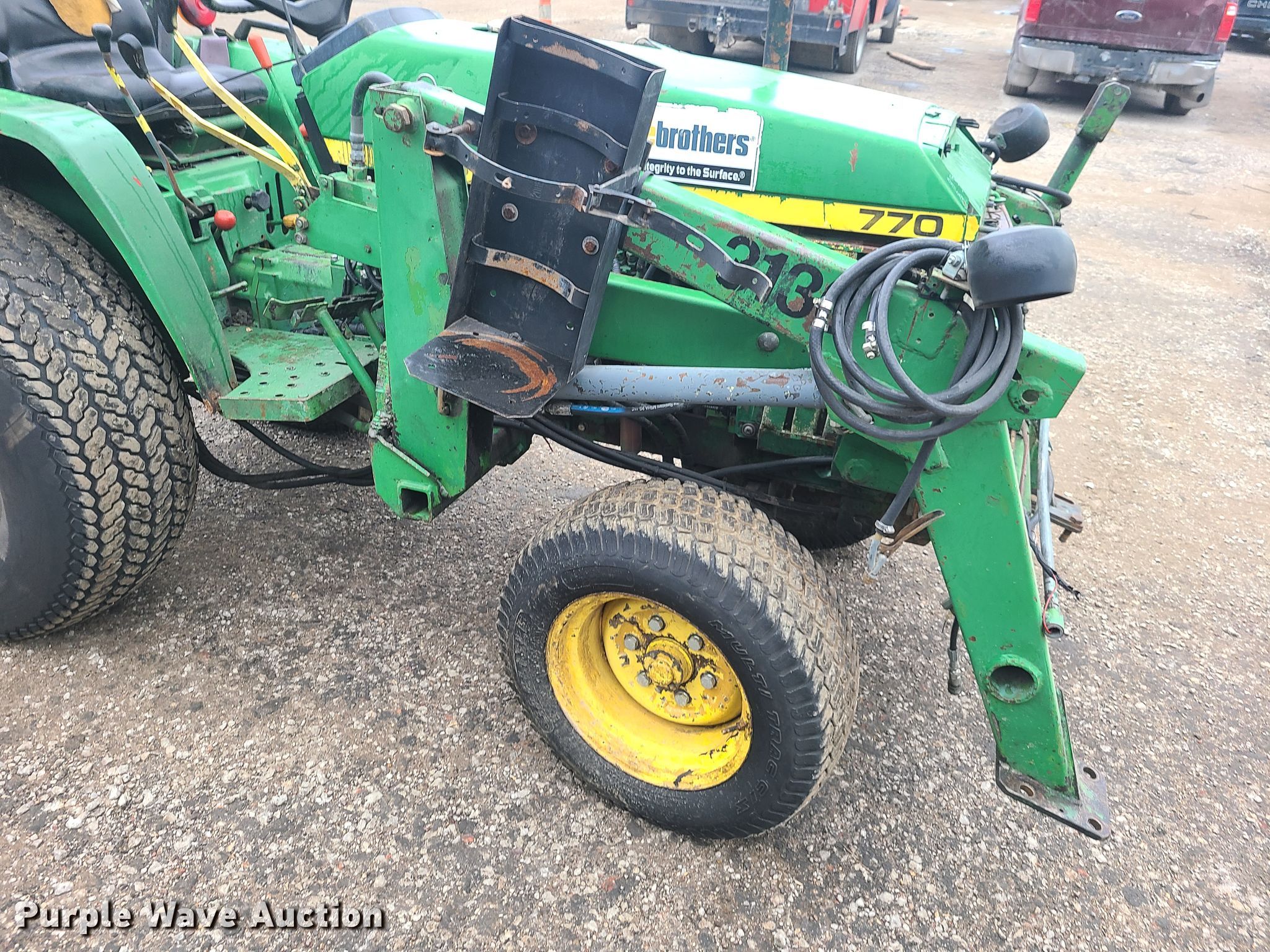 1989 John Deere 770 tractor in Kansas City, MO | Item HM9285 sold ...
