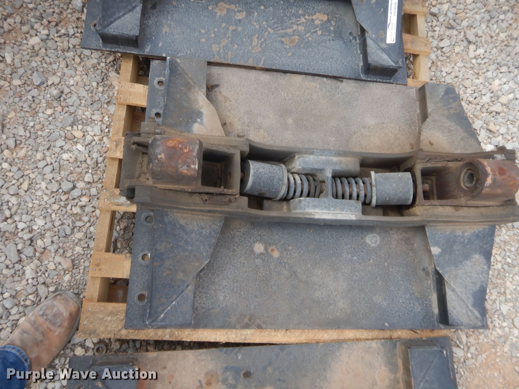 (2) fifth wheel compensators in Oklahoma City, OK | Item HW9048 sold ...