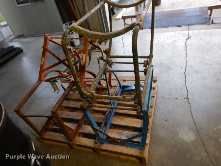 (3) drums Vocomp-20 concrete curing and sealing compound in Camdenton ...