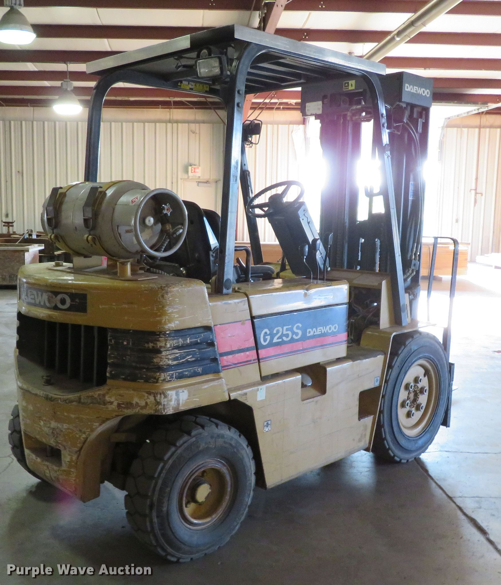 Daewoo G25S forklift in Camdenton, MO | Item GI9226 sold | Purple Wave