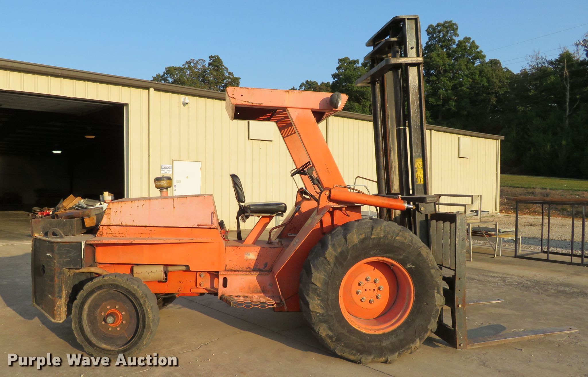 Trak International 642 forklift in Camdenton, MO | Item GR9838 sold ...