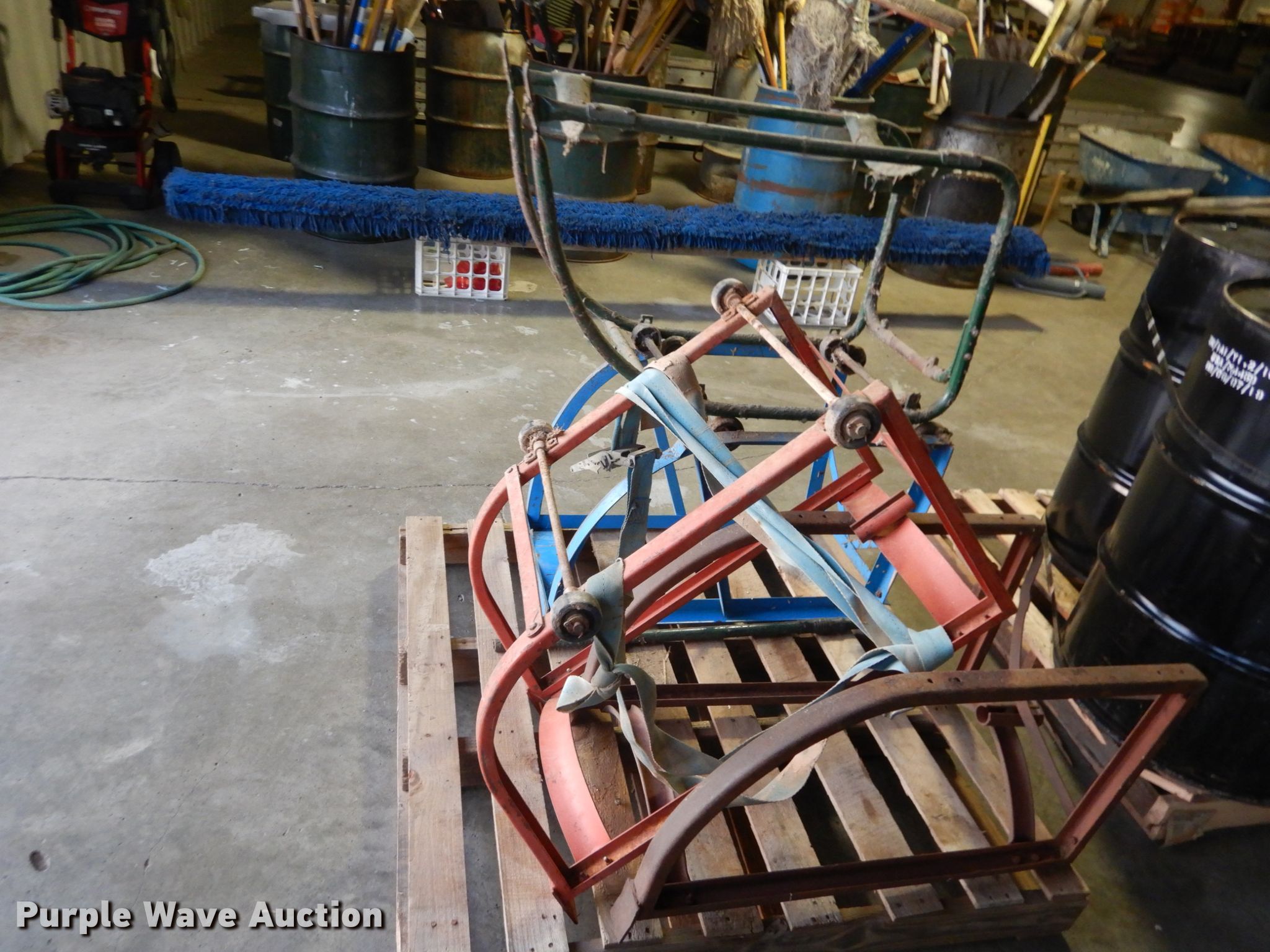 (3) drums Vocomp-20 concrete curing and sealing compound in Camdenton ...