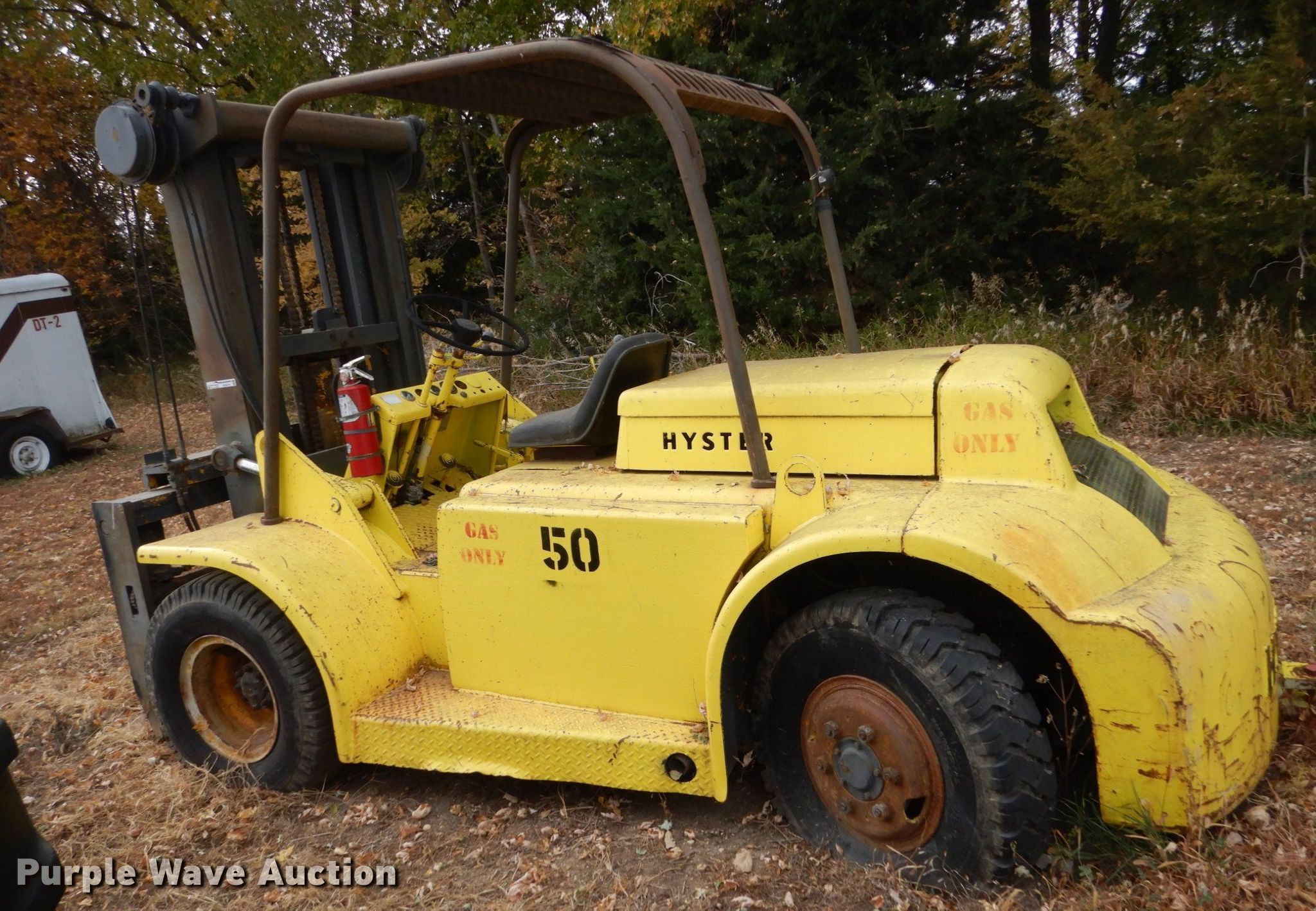 Hyster 50 forklift in Springfield, SD | Item HS9374 sold | Purple Wave