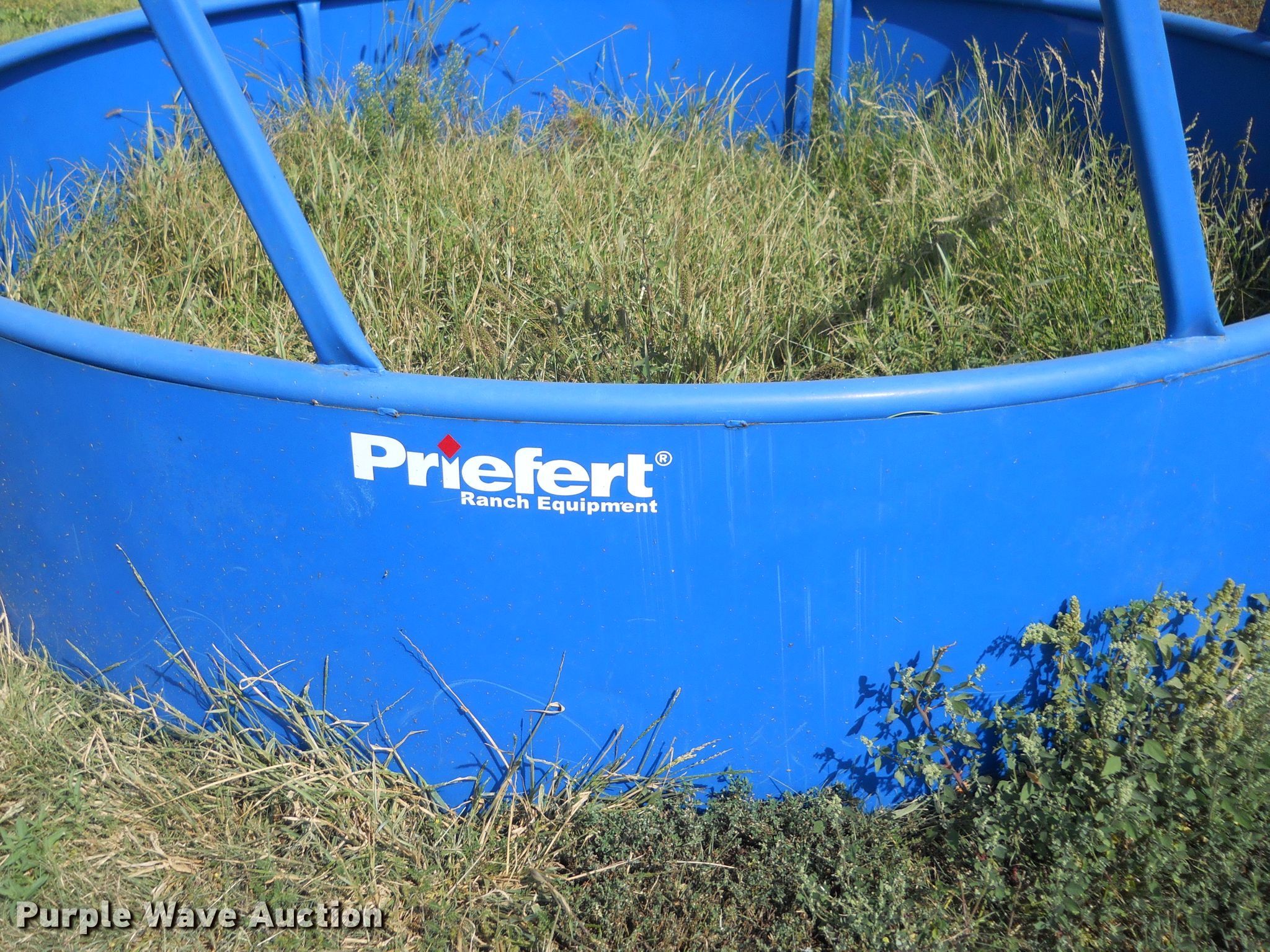 Priefert round bale feeder in Victoria, KS | Item DE4548 sold | Purple Wave