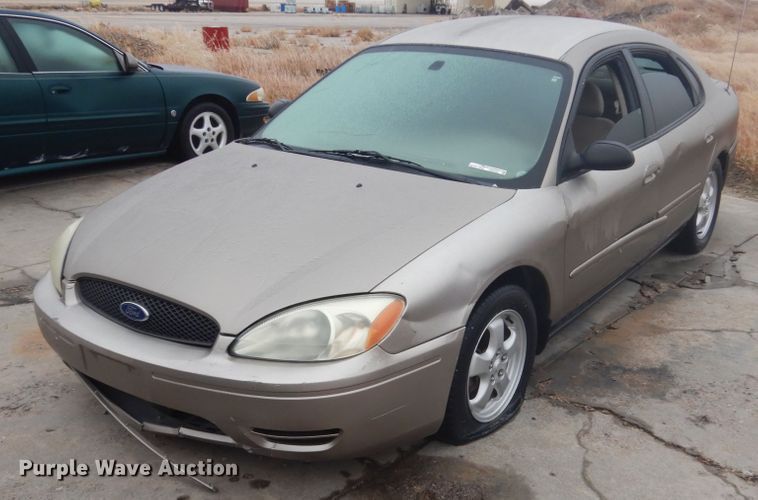 2005 Ford Taurus SE in Alliance, NE | Item HS9385 sold | Purple Wave