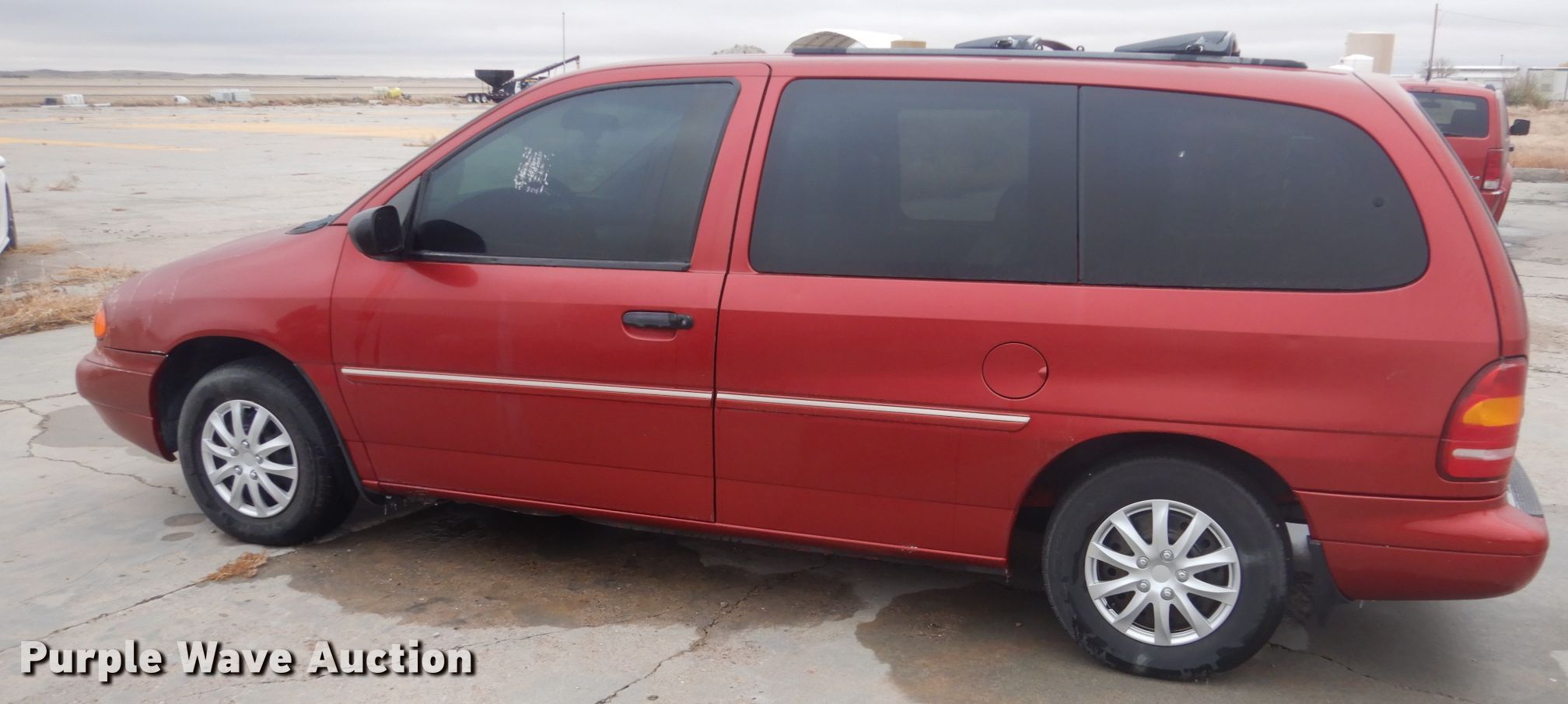 1998 Ford Windstar van in Alliance, NE | Item HS9399 sold | Purple Wave