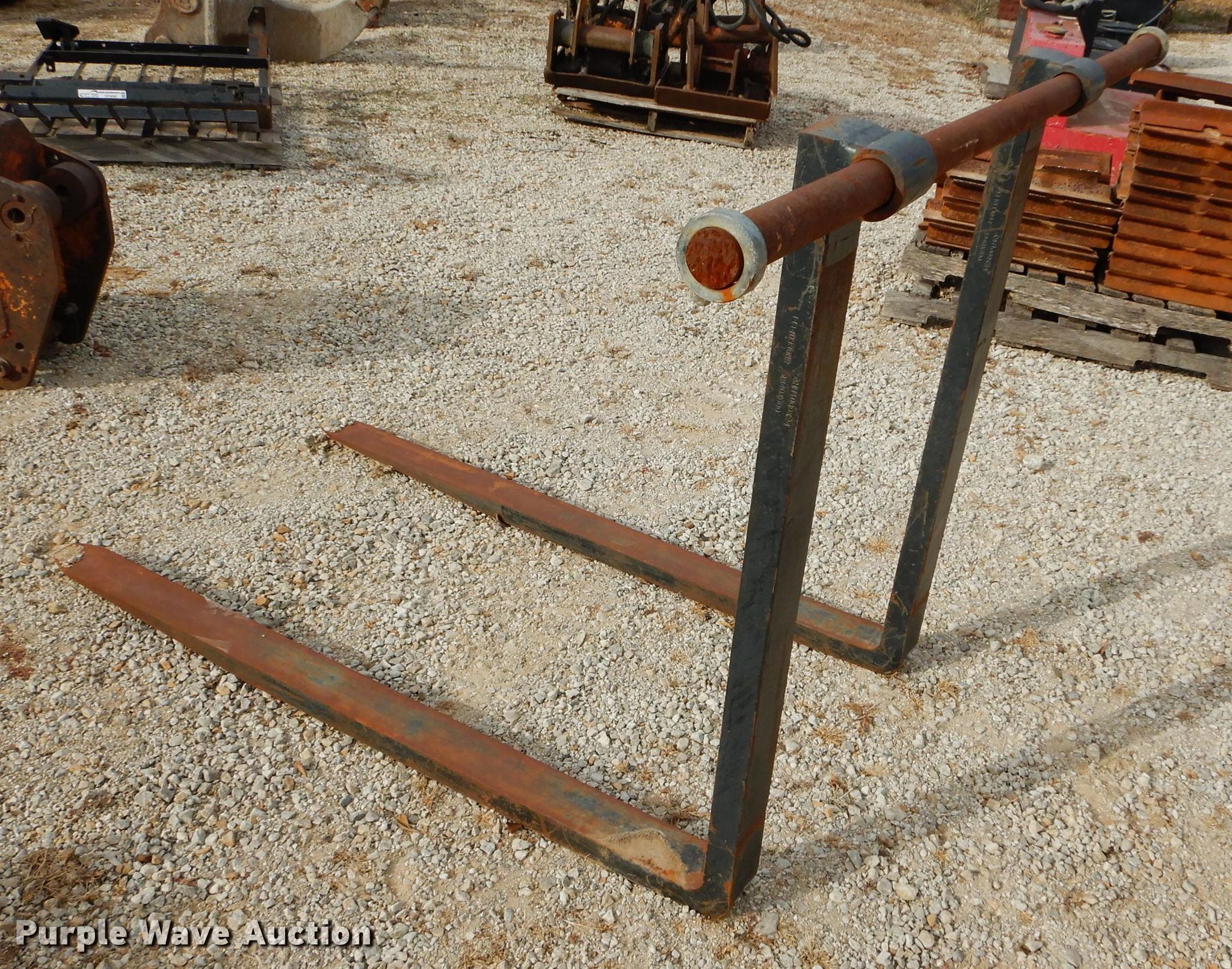 Arrow backhoe forks in De Soto, KS | Item HF9058 sold | Purple Wave