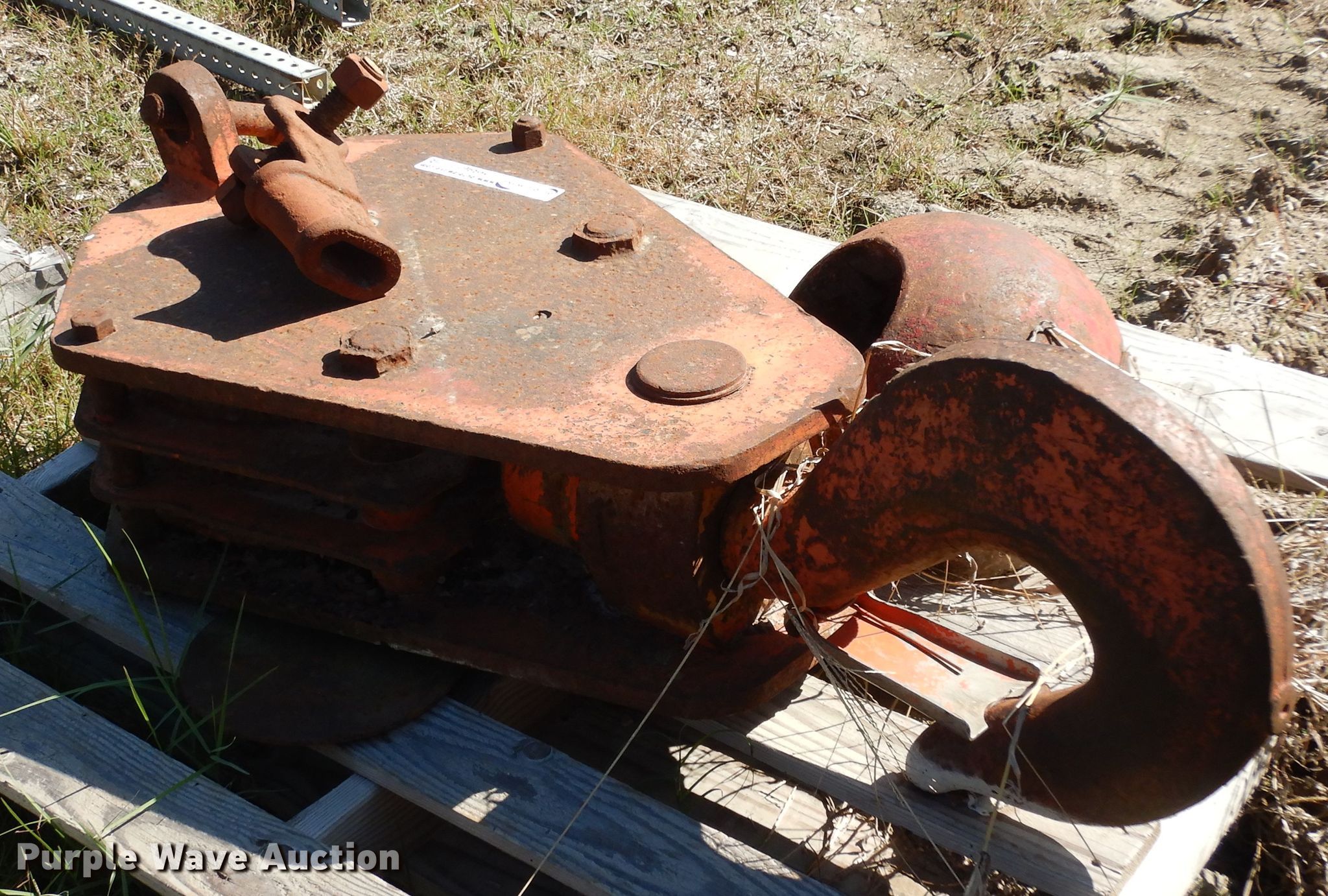 (3) crane blocks in Beaumont, TX | Item HR9617 sold | Purple Wave