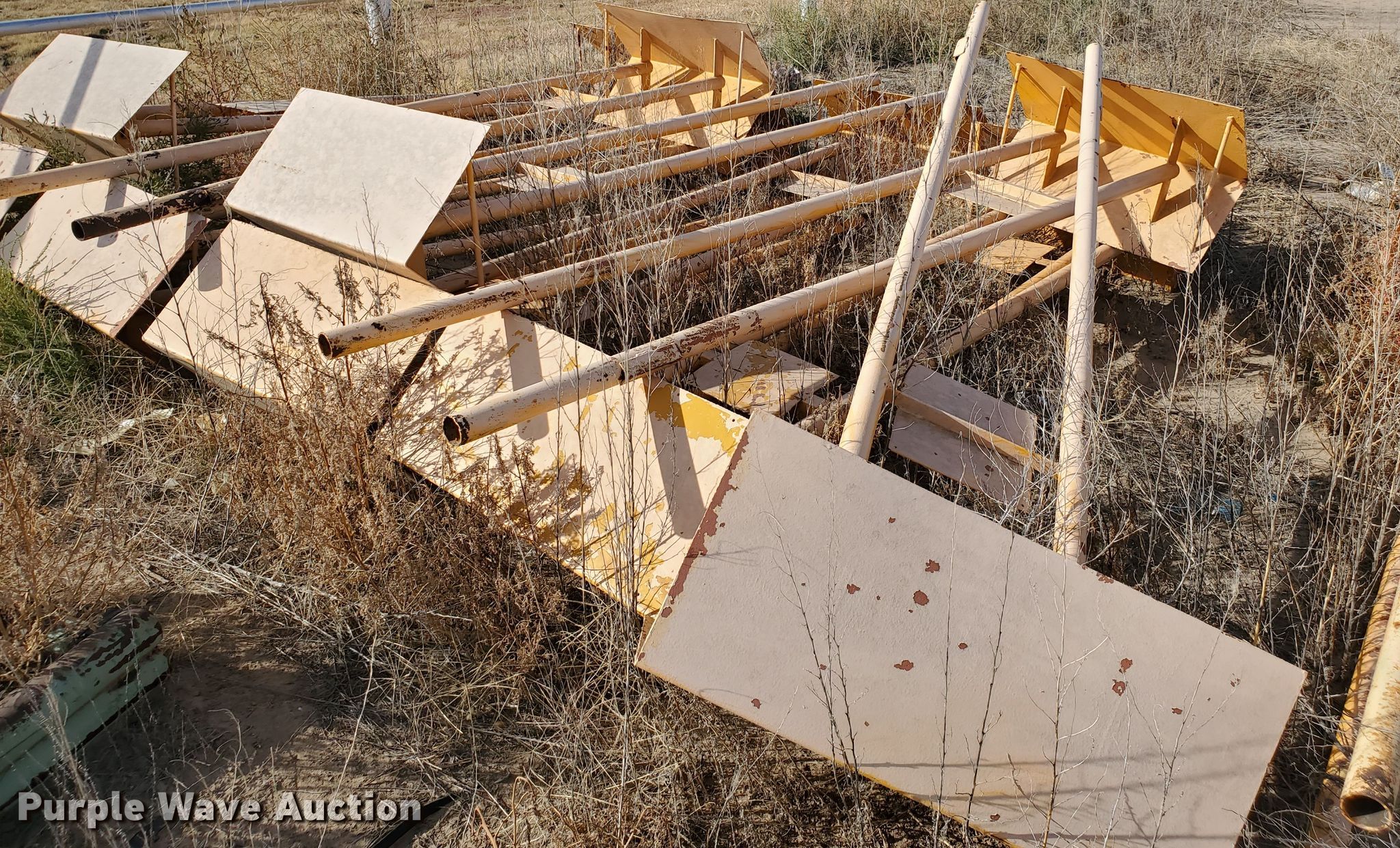 Approximately 14 pipeline aerial markers in Hugoton, KS | Item DI5027 ...